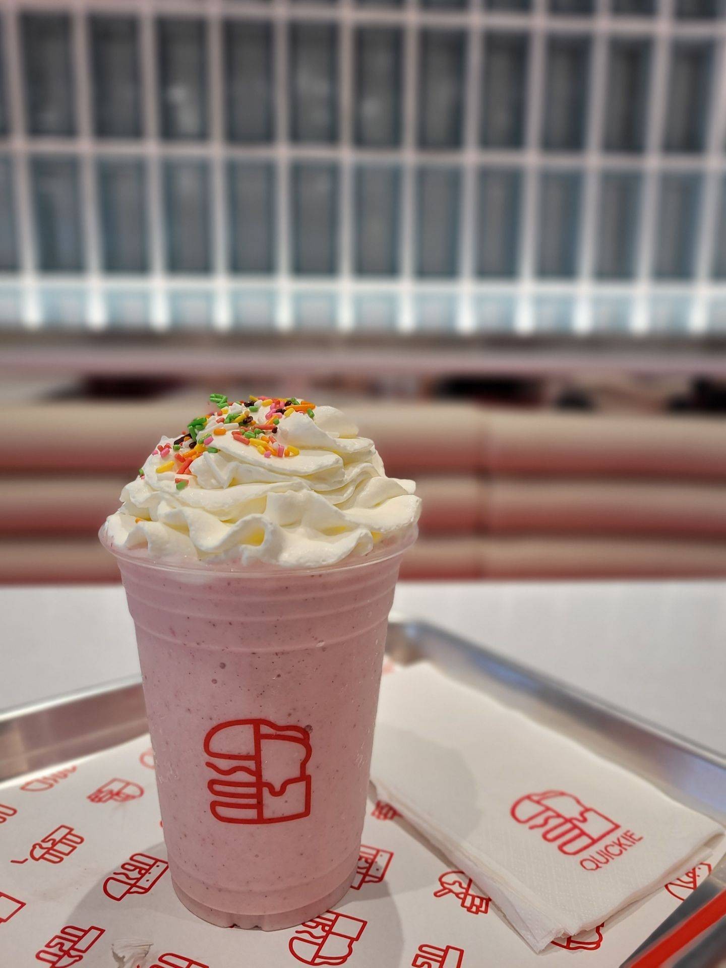 HOMEMADE SHAKES ร้าน Quickie Thonglor