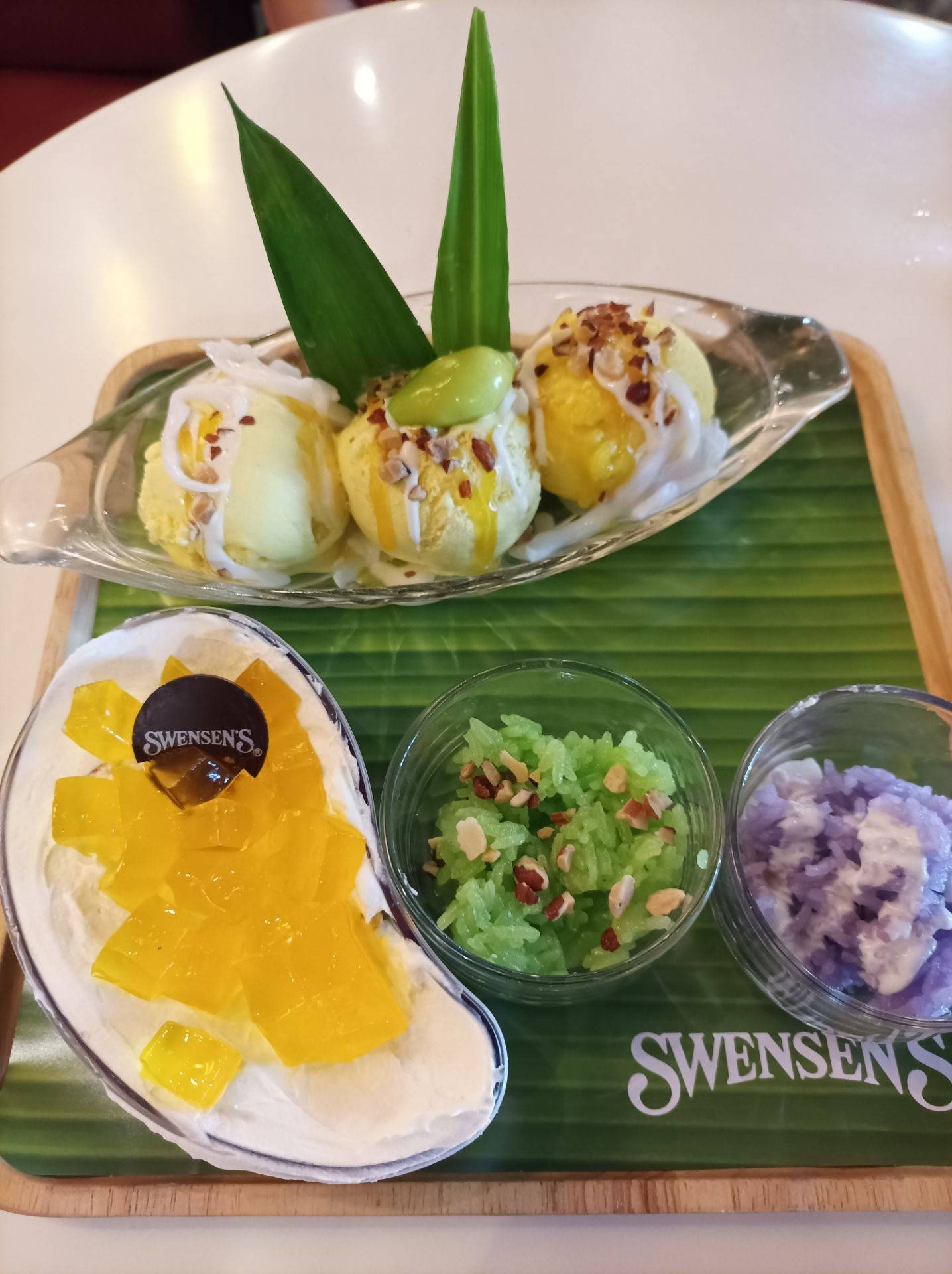 รีวิว Swensen's SILOM COMPLEX - ไอติมมะม่วงมาแล้ว 🥭