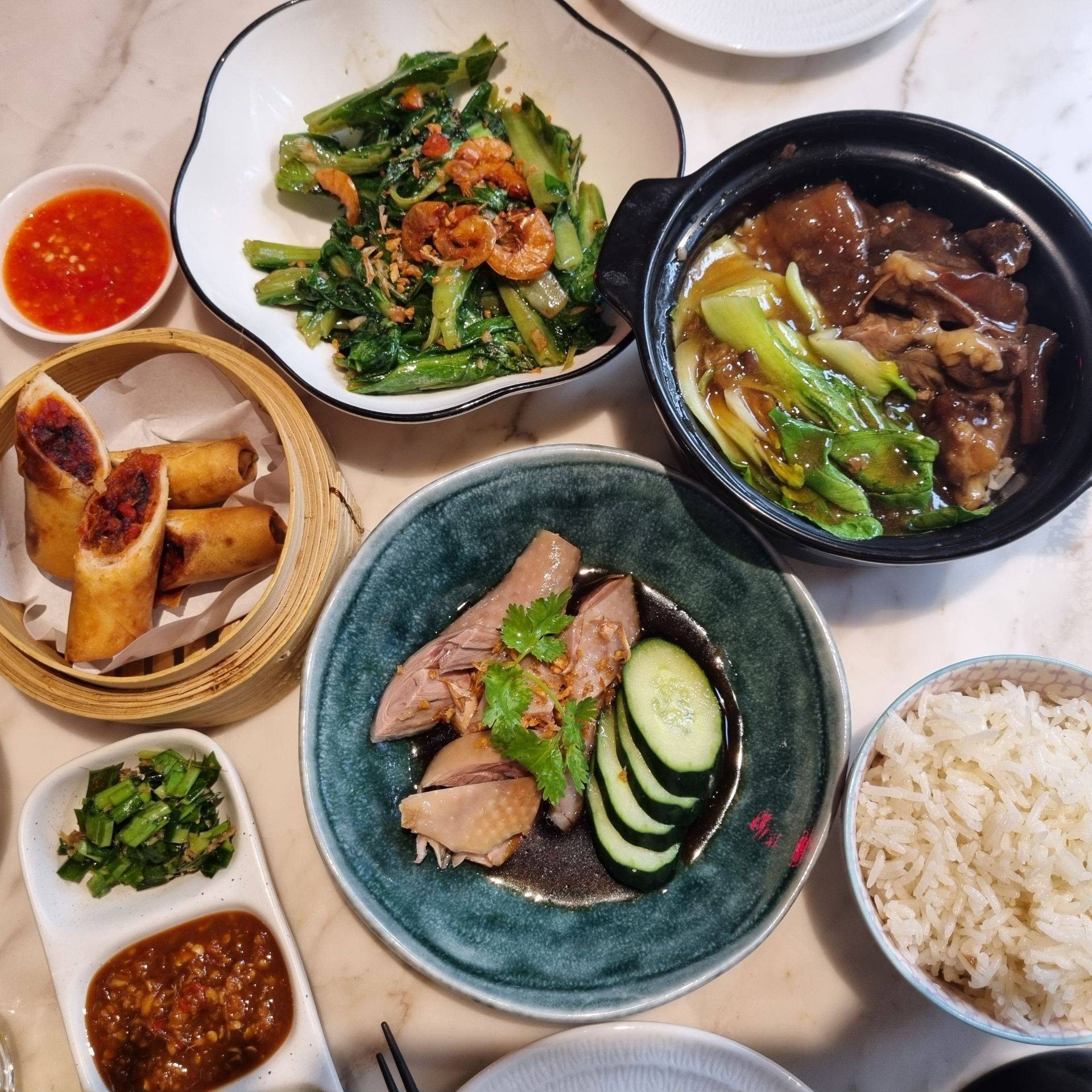 รีวิว ข้าวมันไก่เบตง จางเจียหยี 張家餘 (Baytong Chicken rice) - แพงค่า ...