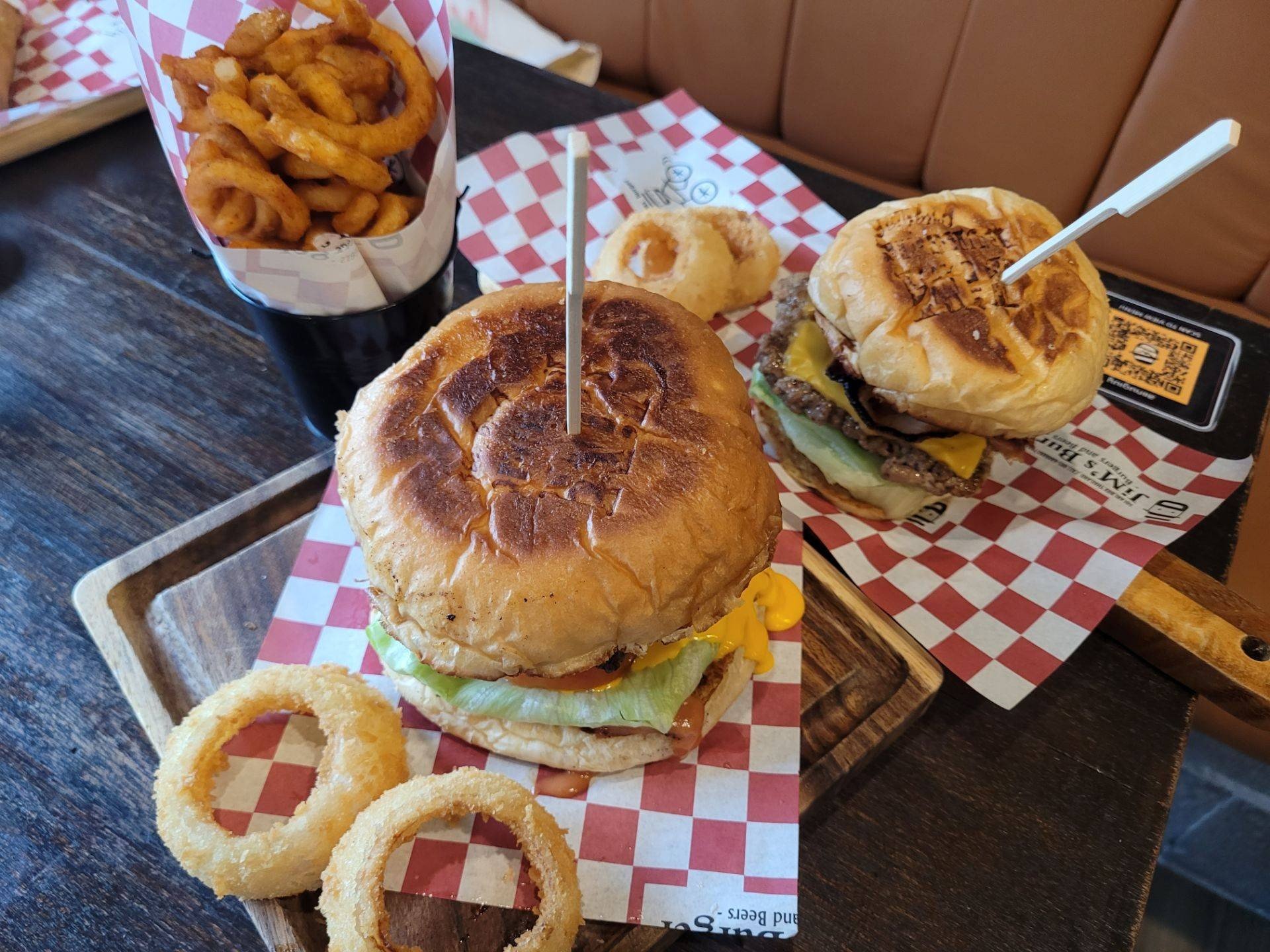 รูป JIM's Burgers & Beers ปากเกร็ด