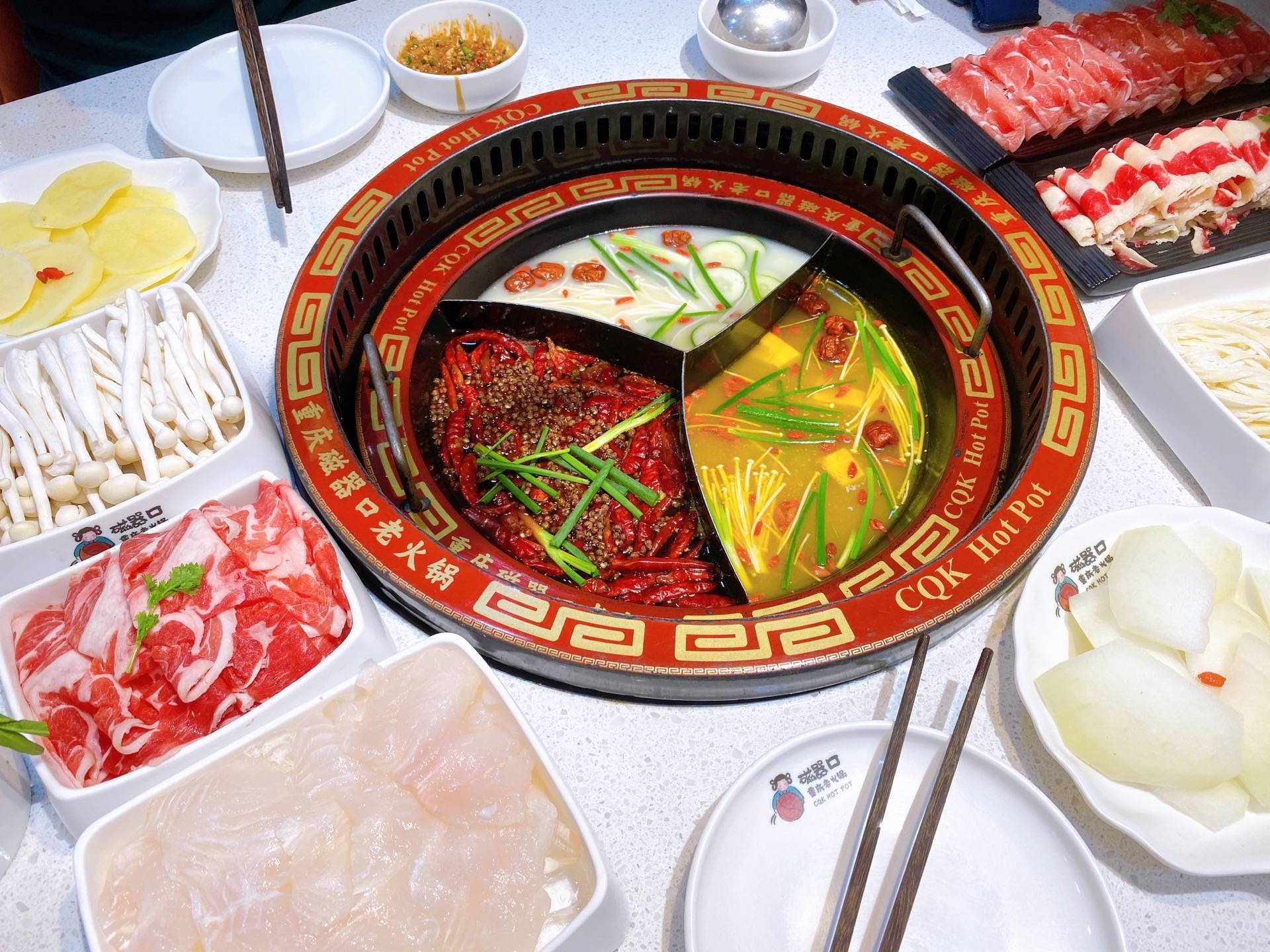 รีวิว CQK HOTPOT ห้วยขวาง - ร้านนี้จัดว่าเด็ดเหมือนหลุดไปอยู่ในเมืองจีน ...