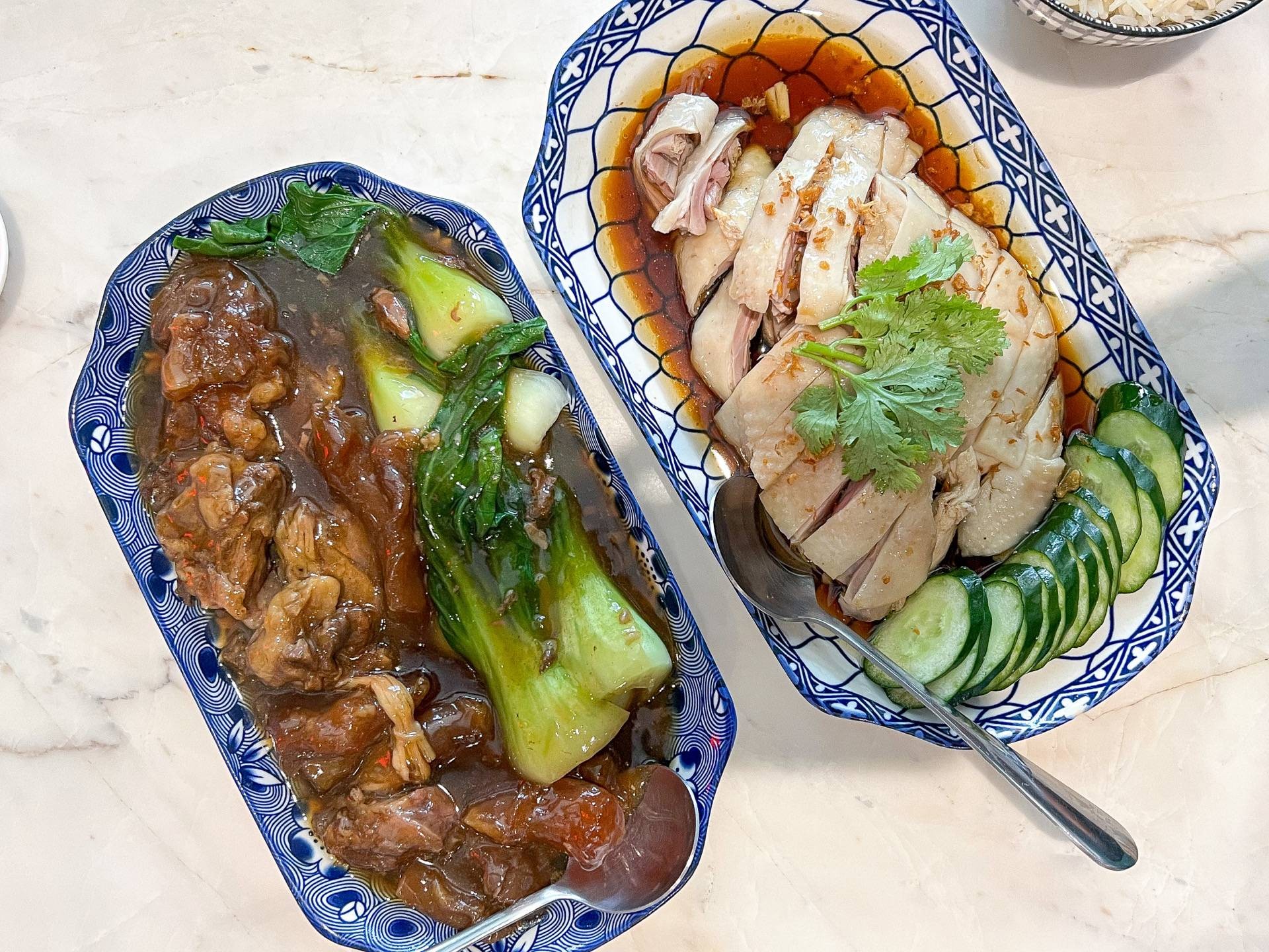 รูป ข้าวมันไก่เบตง จางเจียหยี 張家餘 (Baytong Chicken rice)