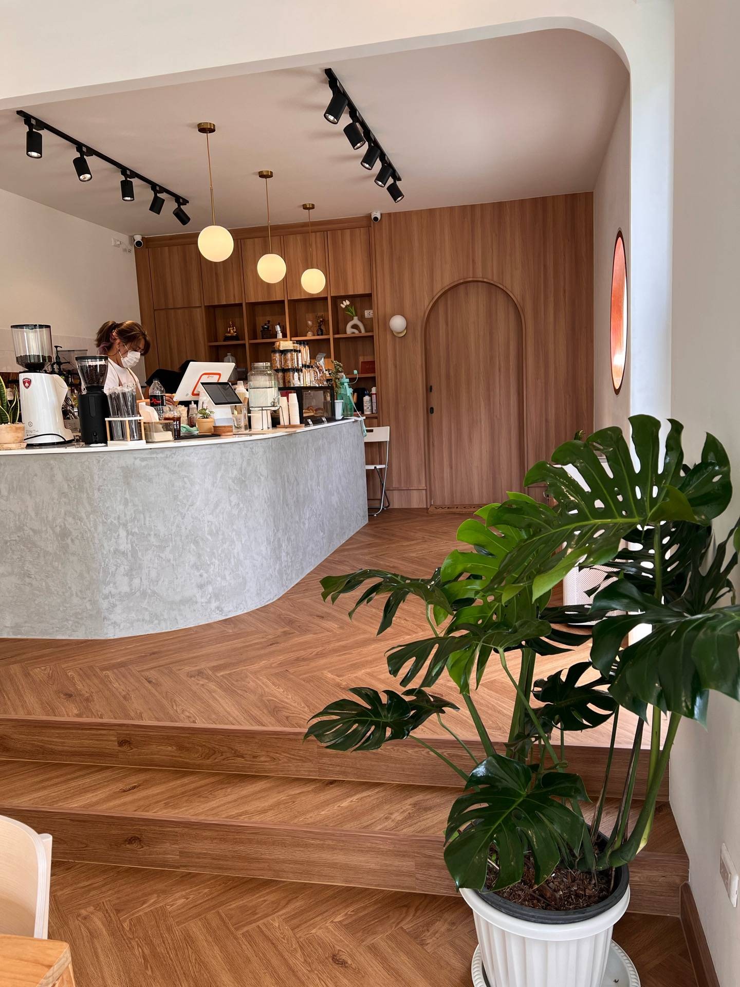 รีวิว TIMELESS CAFE BKK สะพานใหม่ - คาเฟ่สวย บรรยากาศอบอุ่น น่านั่ง ...