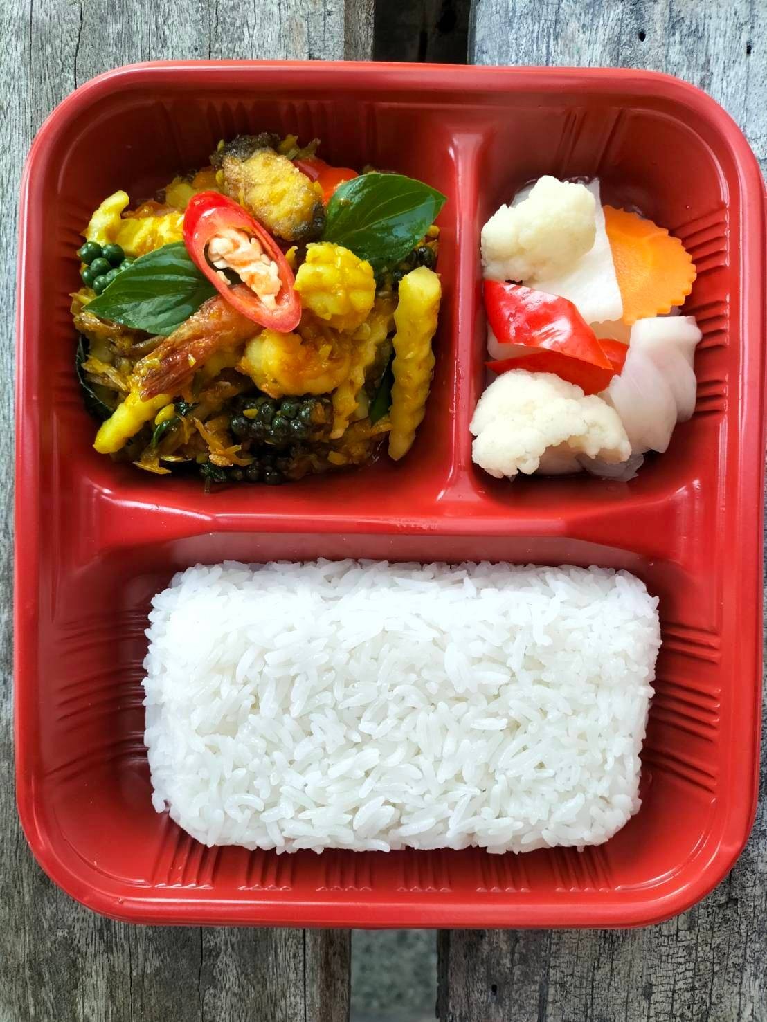 ผัดฉ่าทะเล • ผัดฉ่าทะเลสดๆ ทุกวัน พร้อมผัก ร้าน Hello Meal - Wongnai