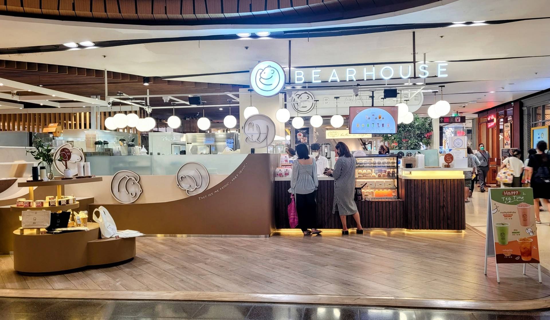 รีวิว BEARHOUSE (แบร์เฮาส์) เซ็นทรัล ลาดพร้าว - ชานมบ้านหมีมาเยือนเซ็นลาด วันธรรมดาคิวไม่ยาว ...