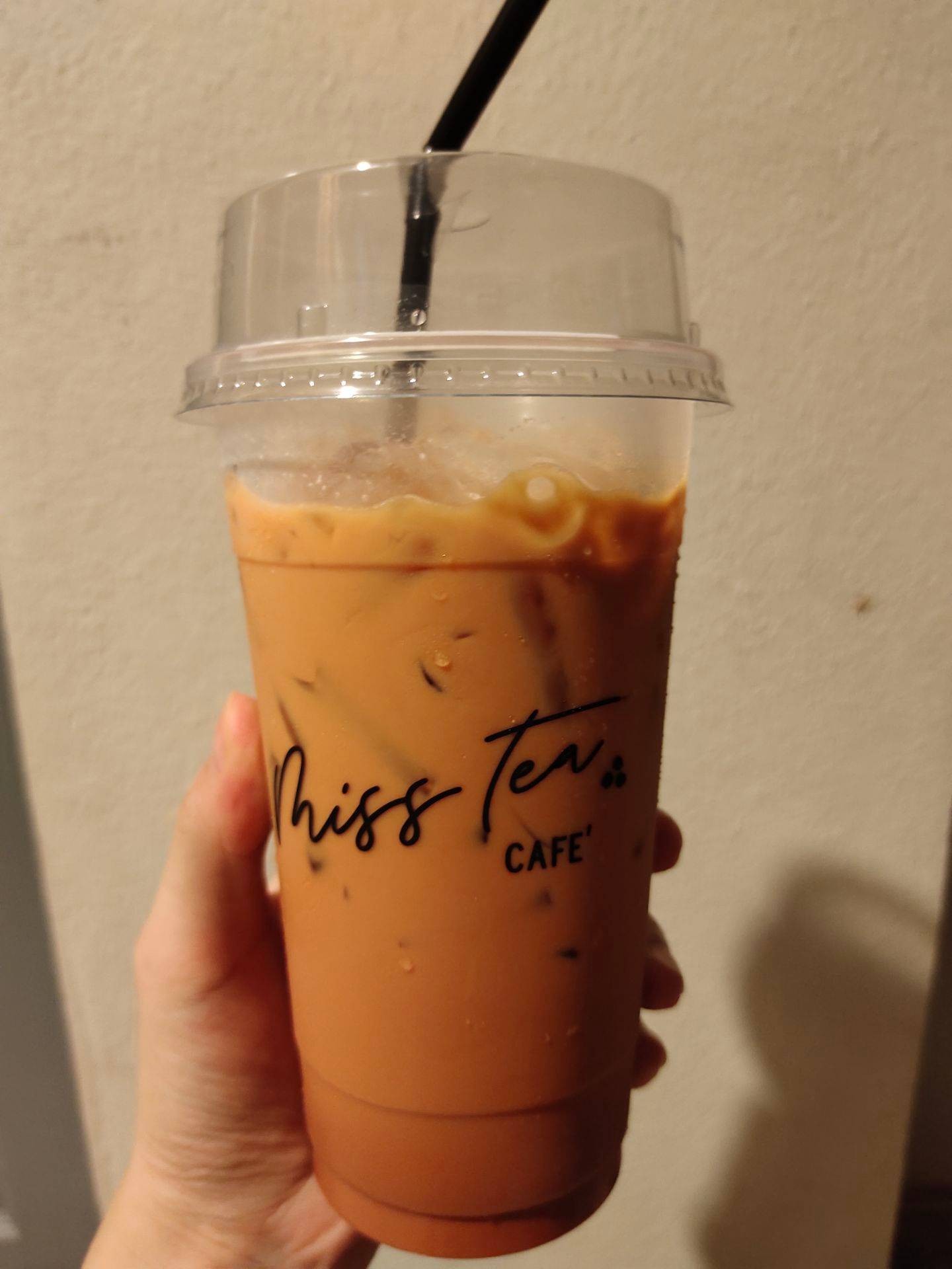 รีวิว Miss tea cafe 1 - ป๋าบอก อยากกินไร สั่งเลย!! :: ชาเย็นชื่นใจมากคะ