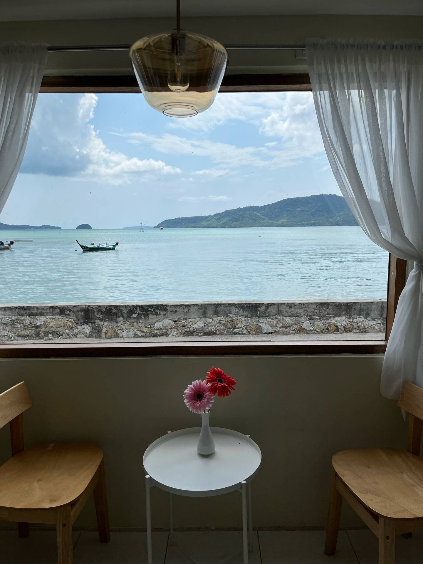 รีวิว Lay Cafe Phuket สาขาใหญ่ - Lay Cafe Coffee & Bistro 📌หาดราไวย์ ภูเก็ต (รับคนละครึ่ง💸 ...