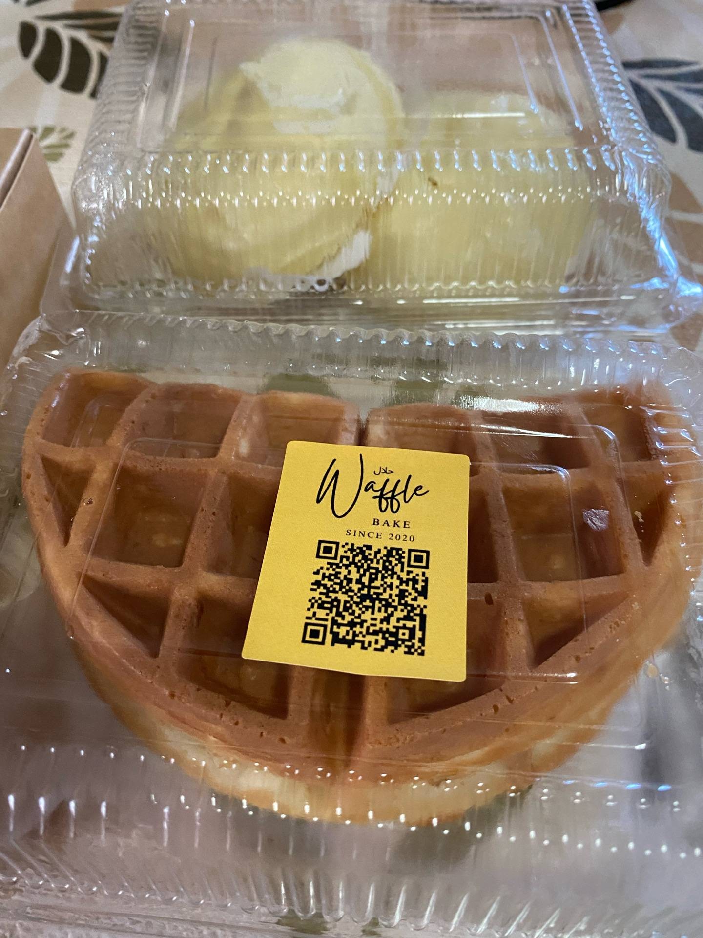รีวิว Waffle Bake Cafe’- (วาฟเฟิล ชา กาแฟ นมสด สมูตตี้ ข้าวกล่อง) (halal) เฉลิมพระเกียรติ 67 ...