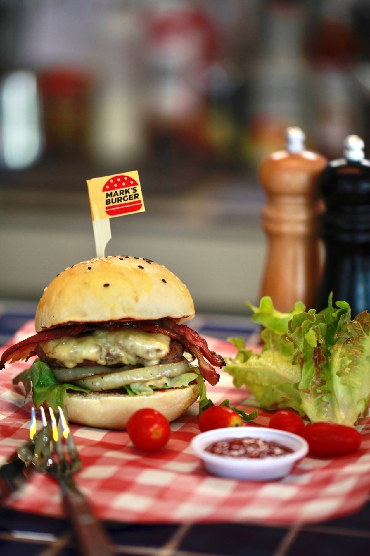 รีวิว Mark’s Kitchen - Welcome to Mark’s Burger