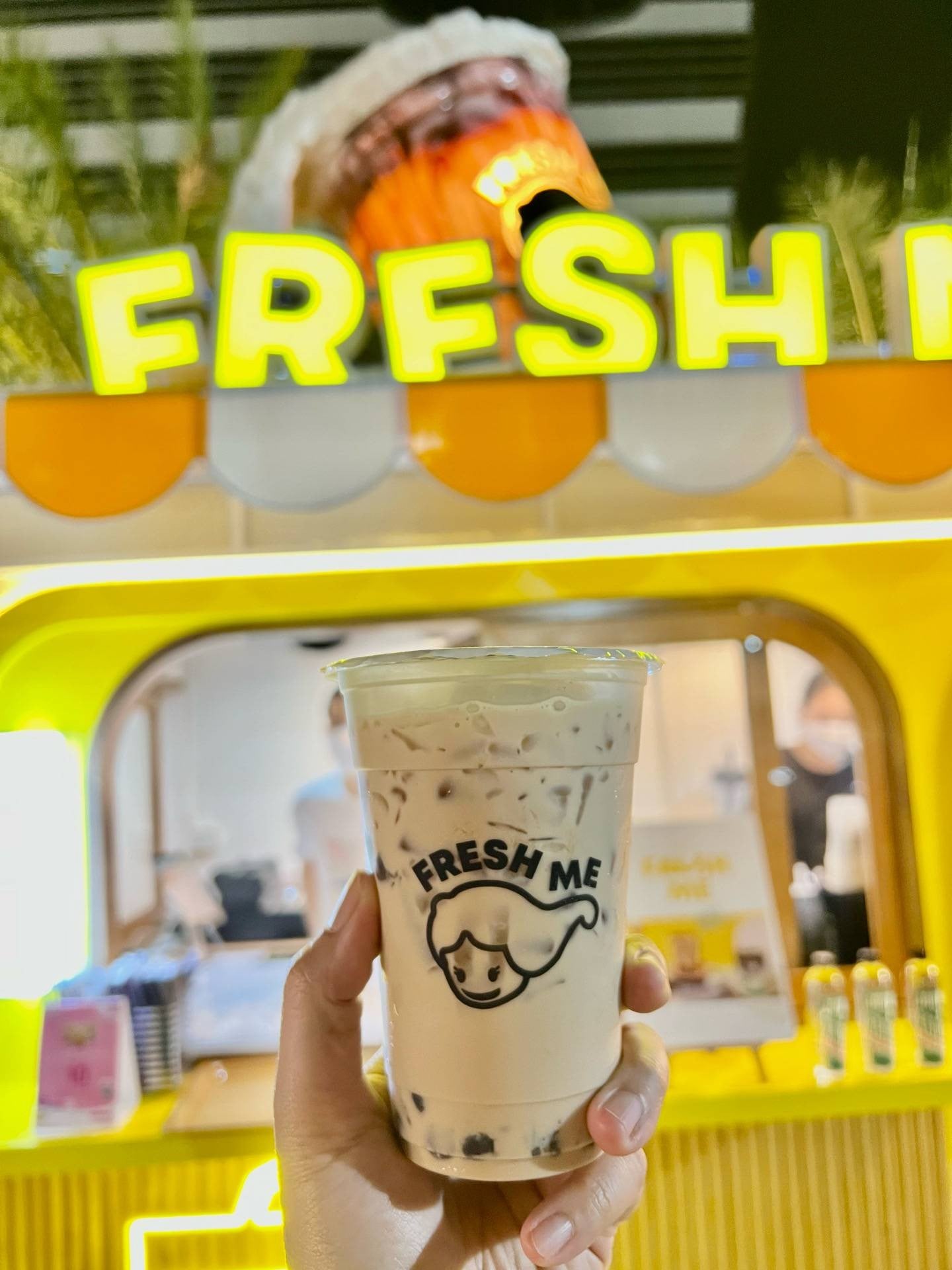 รีวิว Fresh Me Jodd Fairs - อยากกินชานมรอบดึกต้องร้านนี้เลยจ้า