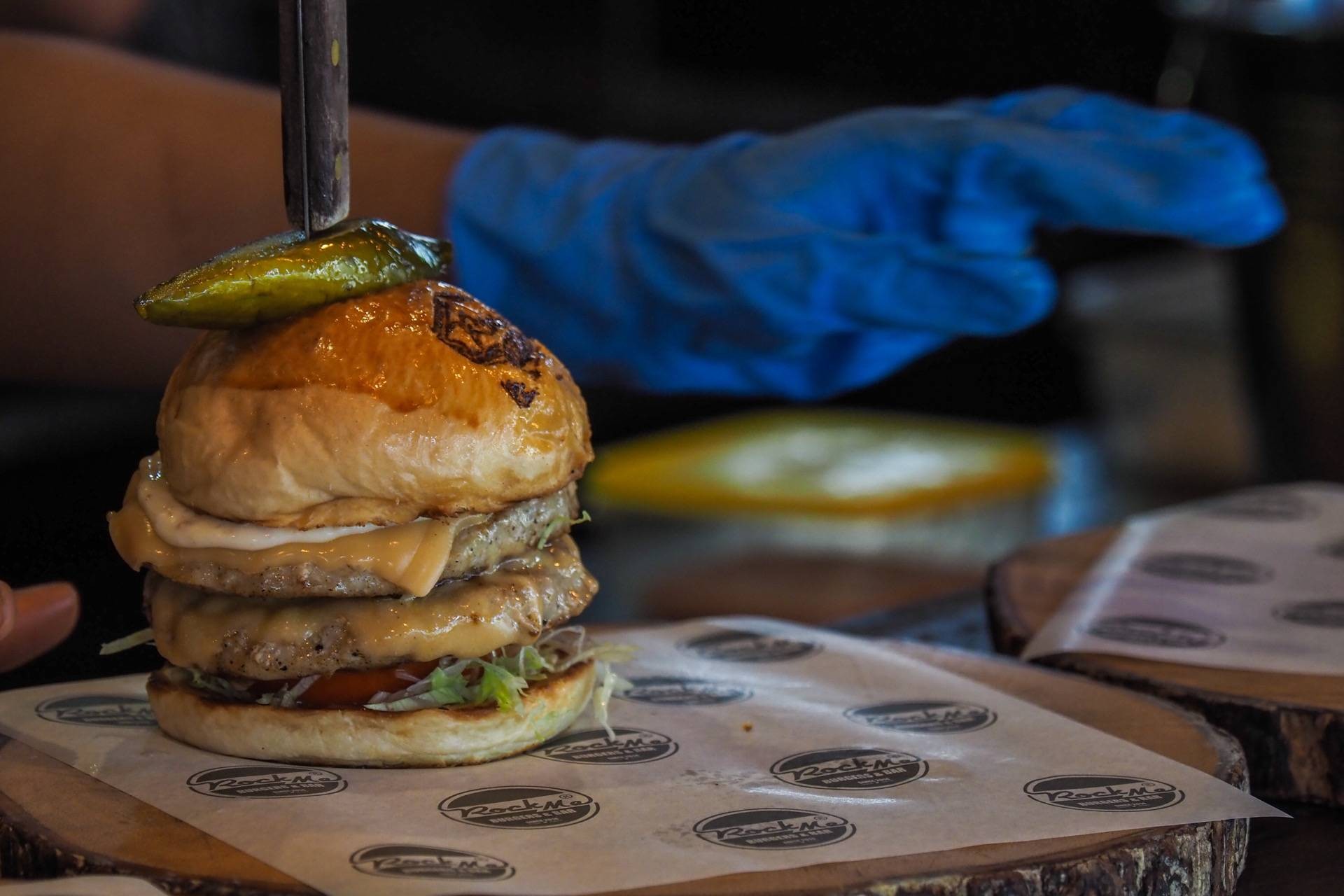 รูป Rock Me Burger & Bar นิมมานเหมินท์