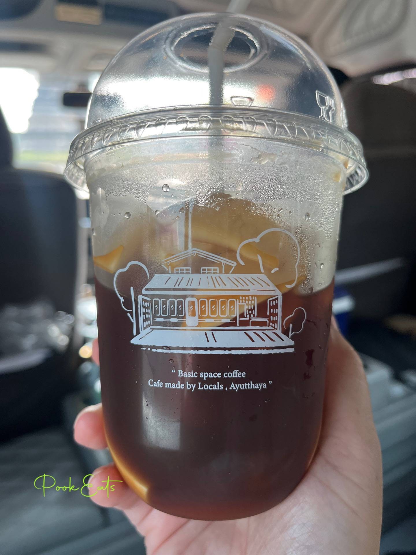 รีวิว Basic Space Coffee - เค้กแครอทดีมาก ชอบมากกว่าเมนูเครื่องดื่ม