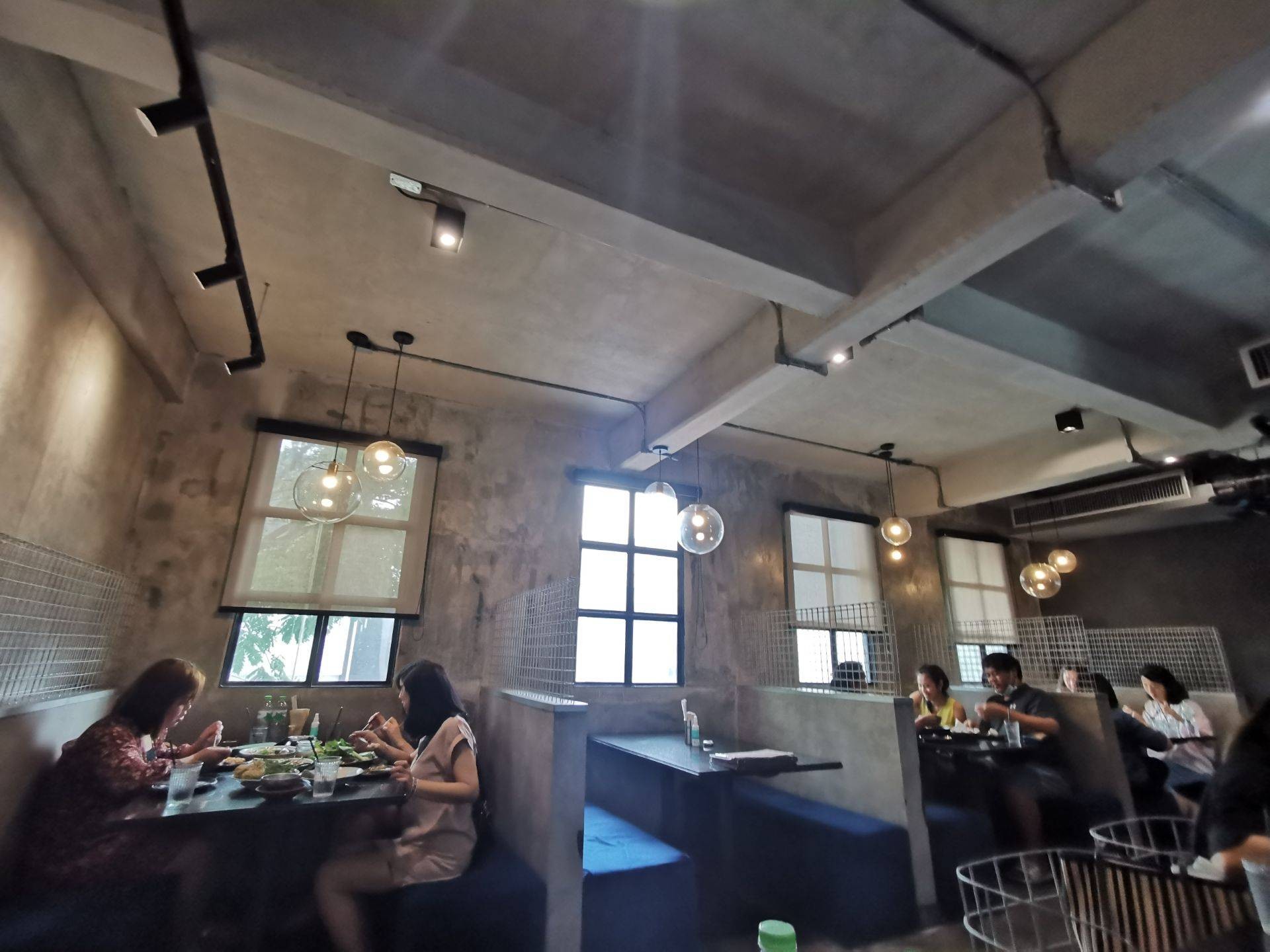 รูป Phed Phed Bistro อยู่ในโครงการ the circle ราชพฤกษ์ - Wongnai
