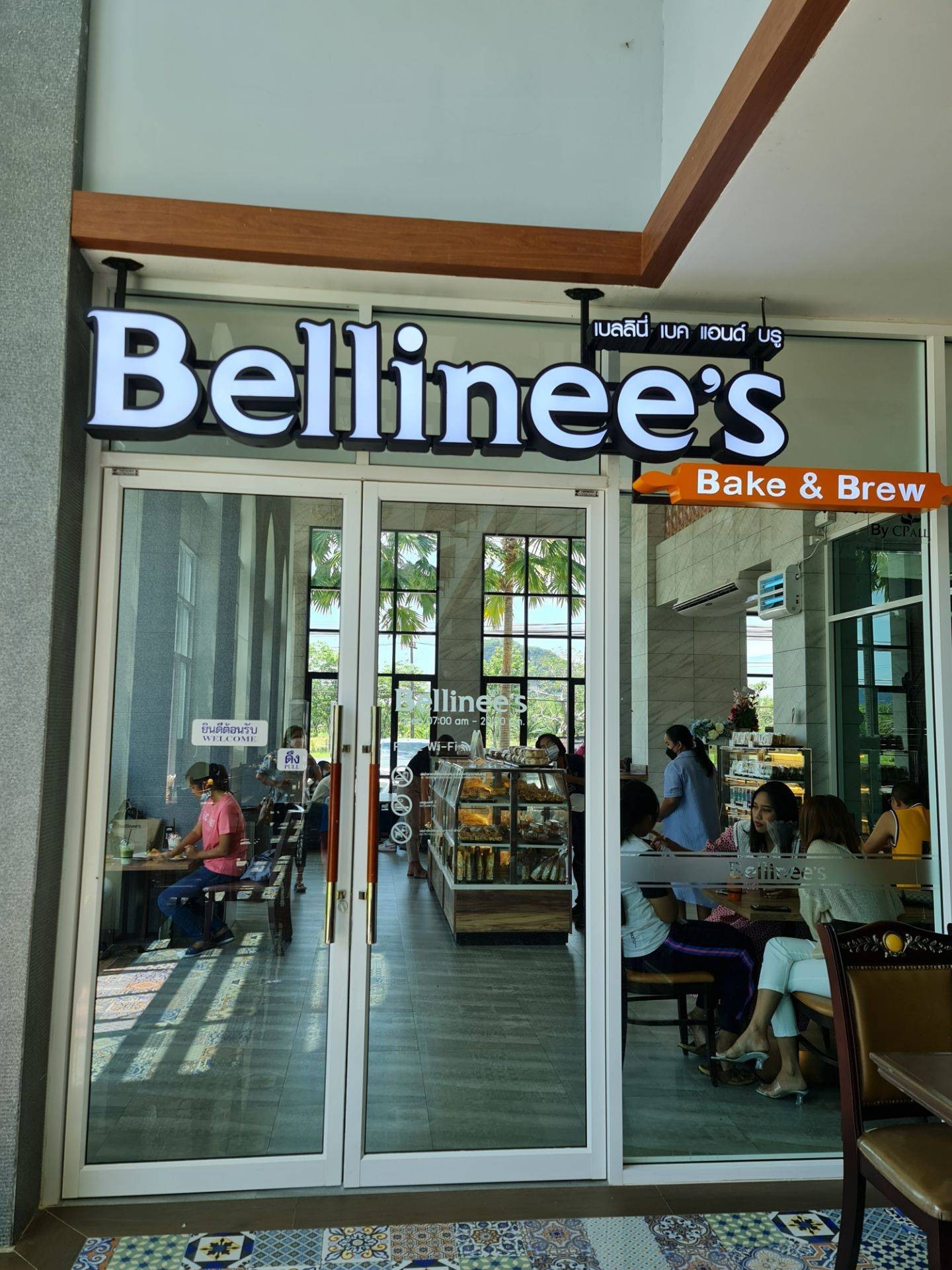 รีวิว Bellinee's Bake & Brew Le erawan hotel - Bellinee's...you are ...