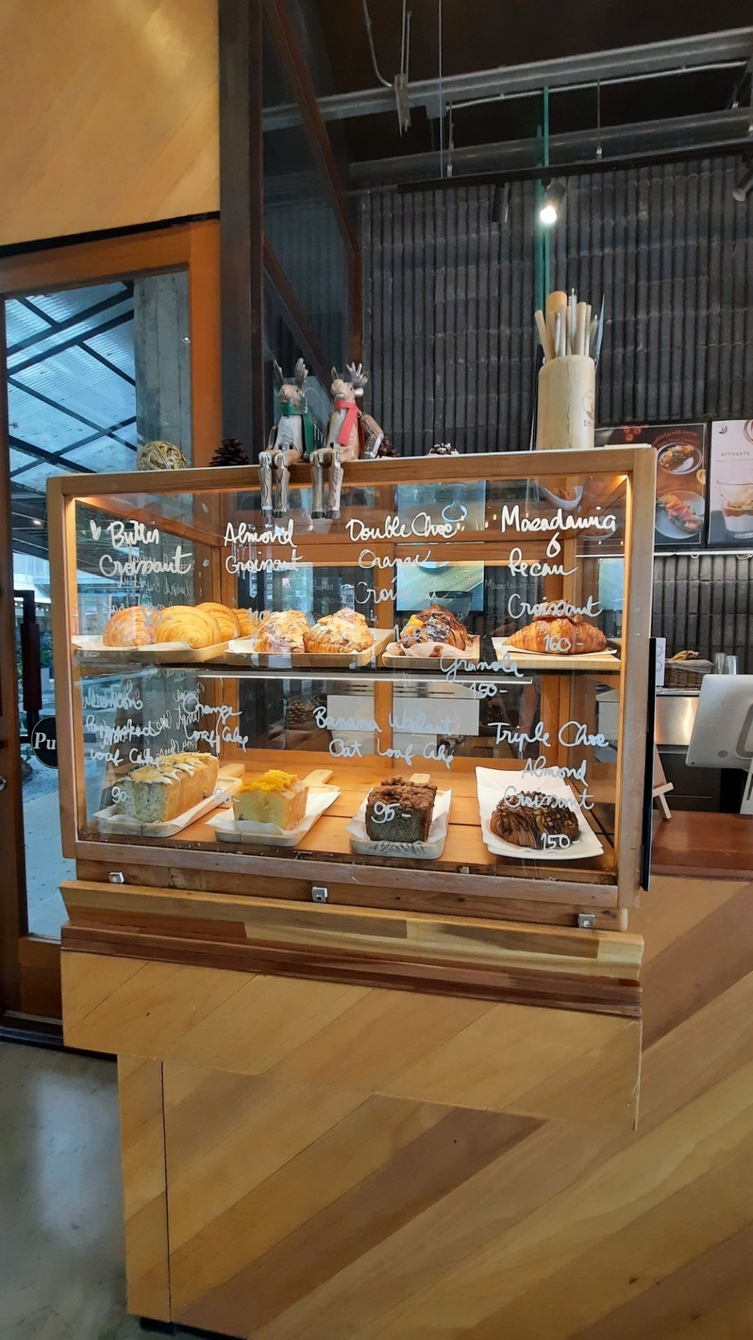 รูป Gravity Artisan Cafe