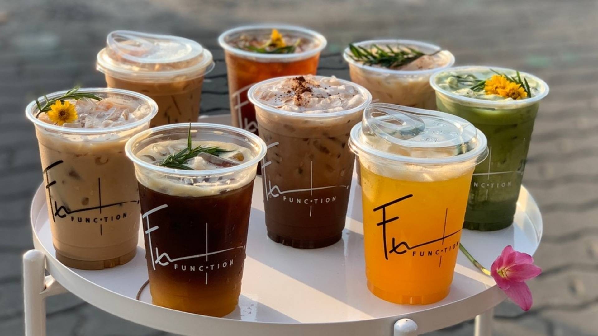 Function coffee and croffle - สั่งอาหารเดลิเวอรี | Wongnai x LINE MAN