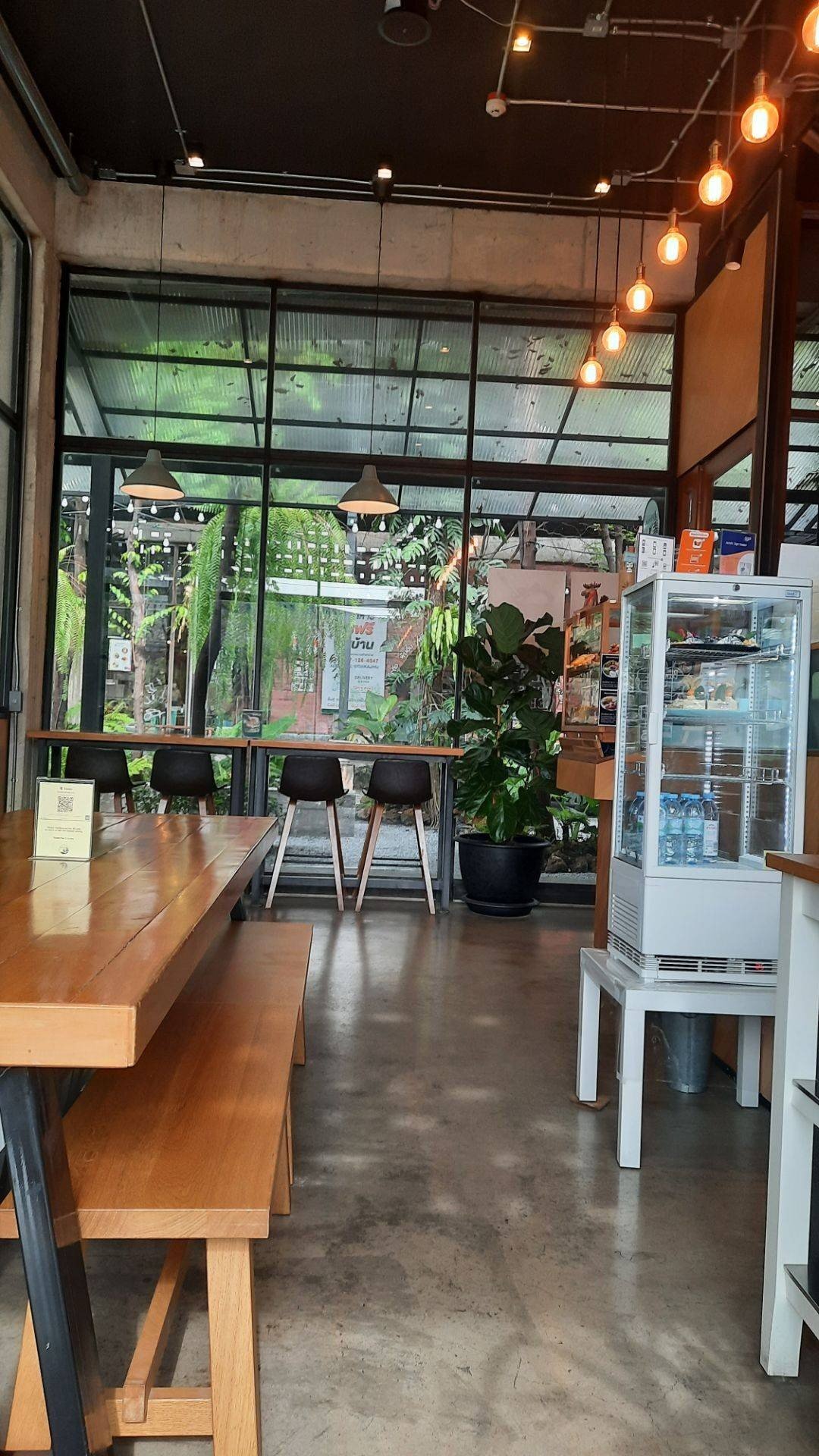 รูป Gravity Artisan Cafe