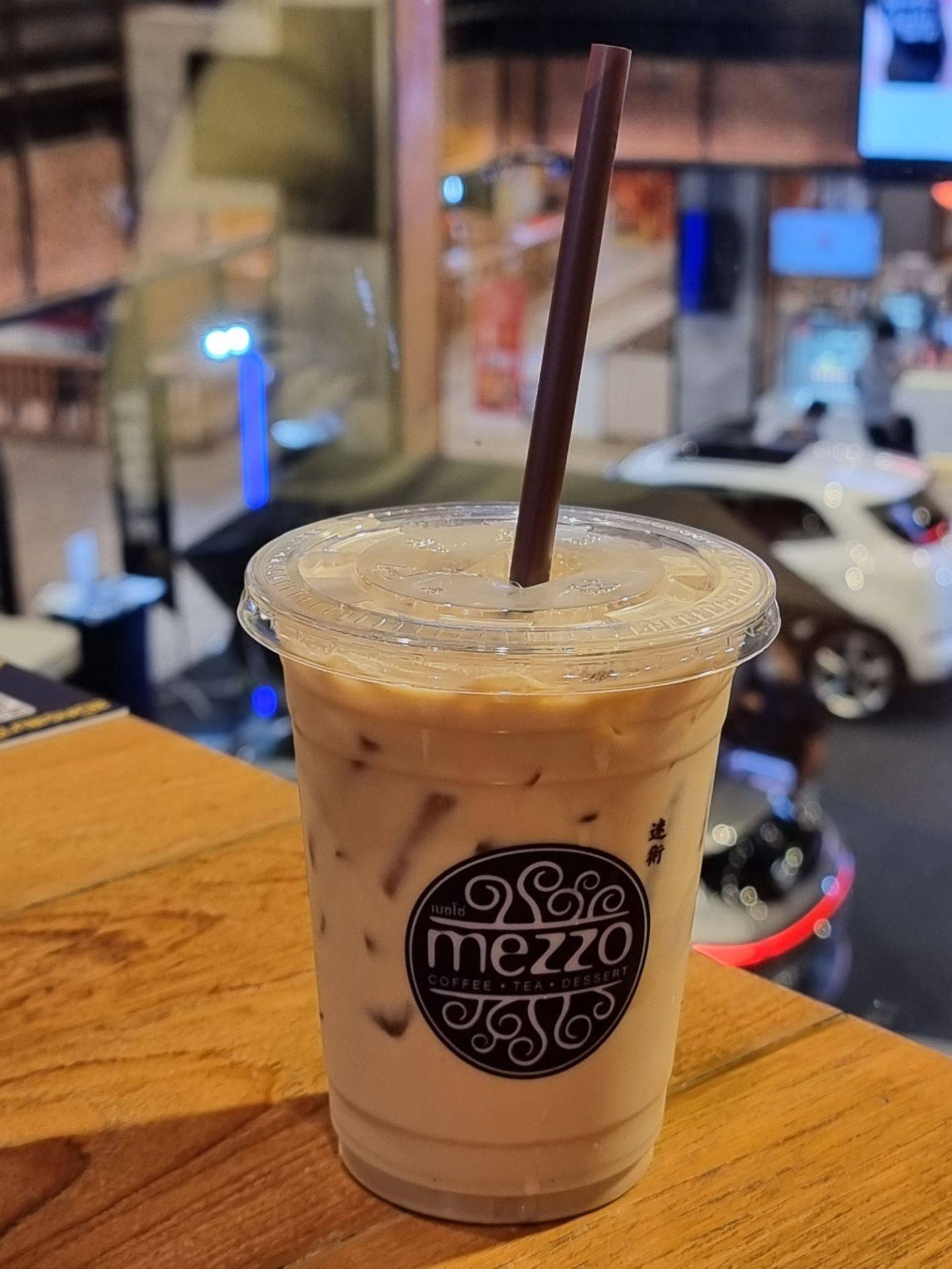 รีวิว Mezzo Coffee เดอะสตรีท รัชดา - กาแฟดี มีที่นั่งชิลๆ - Wongnai