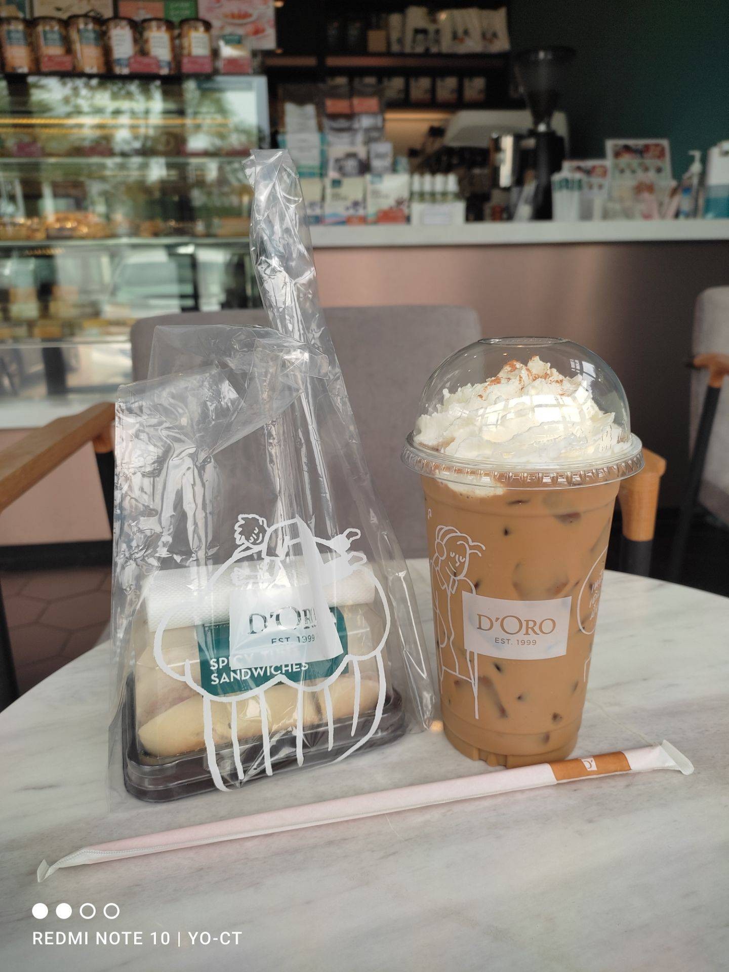 รีวิว D’oro Coffee Shell เมืองเอก - ดิโอโร่คอฟฟี่ แซนวิชทูน่าแซ่บ