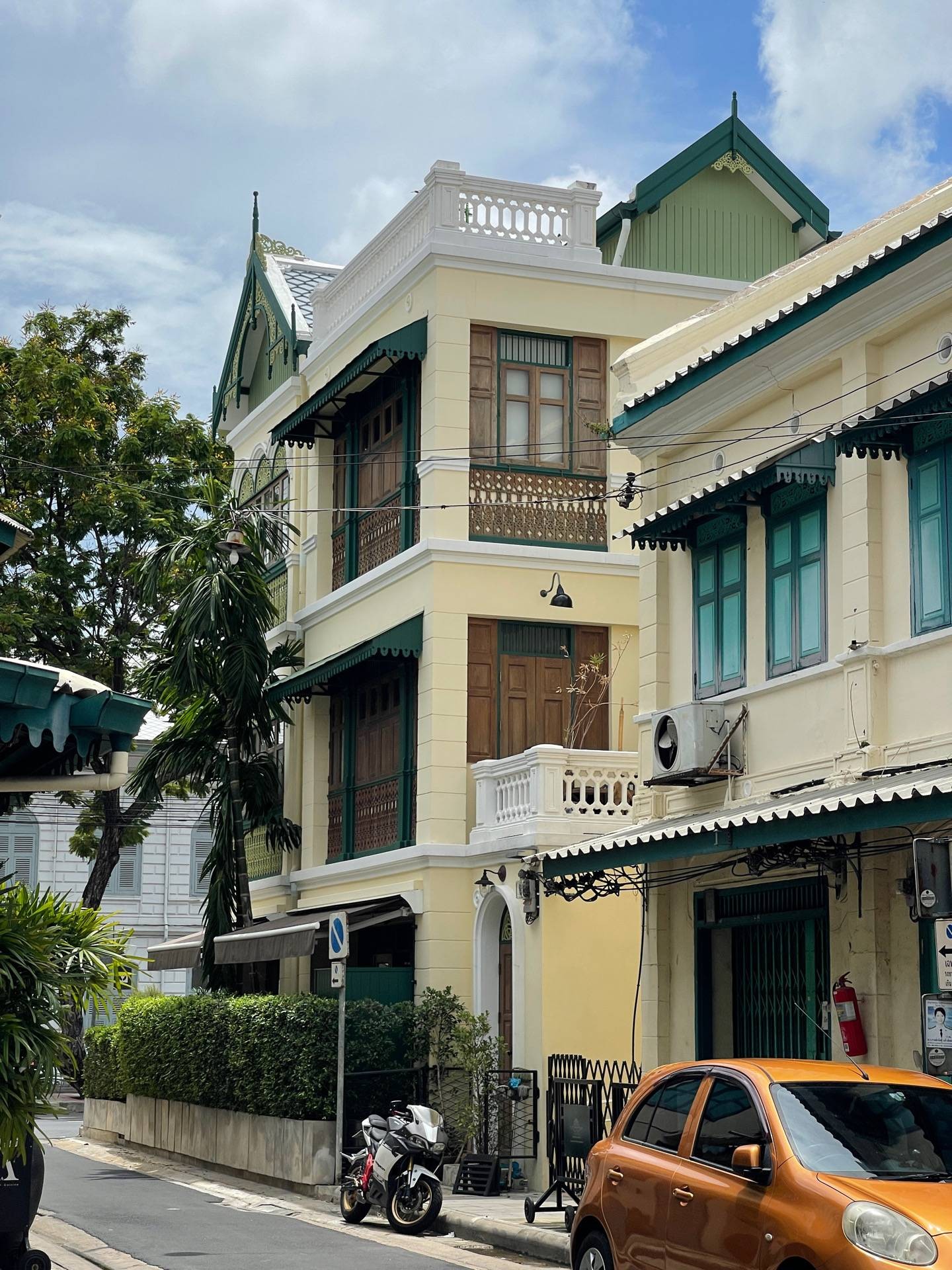 รีวิว The Knight House The ไนท์ Cafe - The Knight House