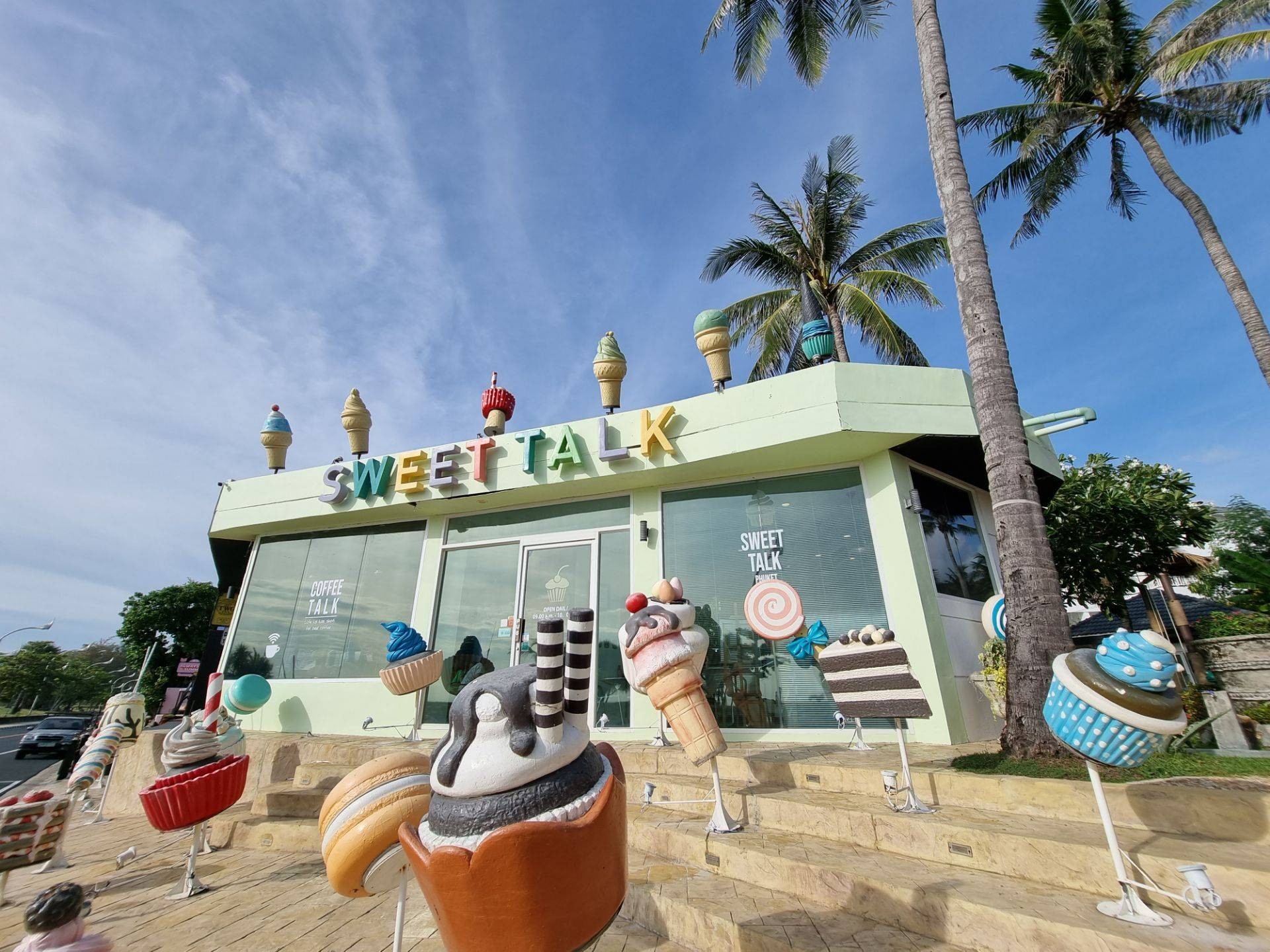 รีวิว Sweet Talk Phuket - แวะชมสัตว์ Petting Zoo แล้วทานไอศกรีมต่อสักหน่อย