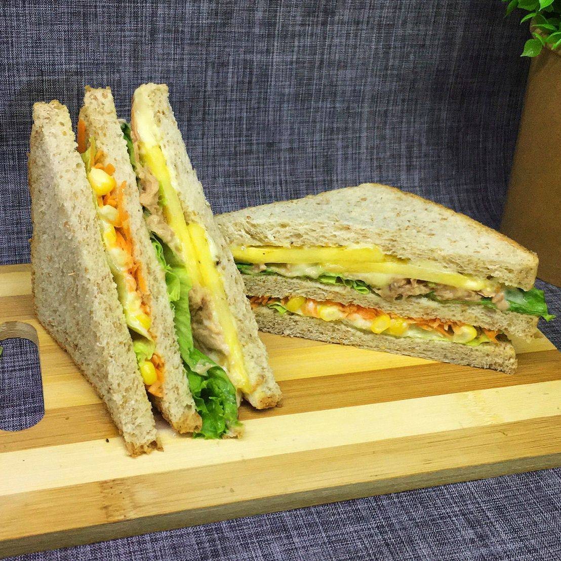 ร้าน Yummi Sandwich | รีวิวร้านอาหาร