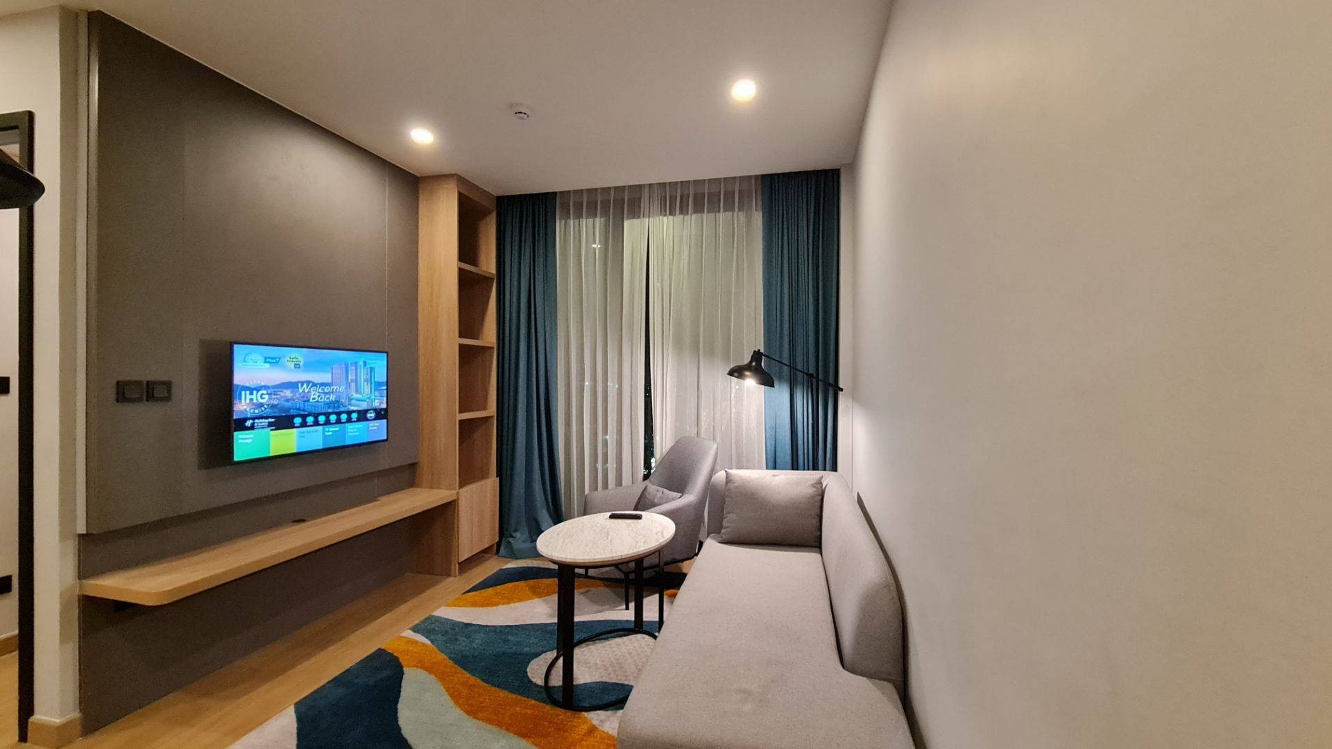 รีวิว Holiday Inn & Suites Sriracha Laemchabang - โรงแรมใกล้มหาลัยเกษตร ...