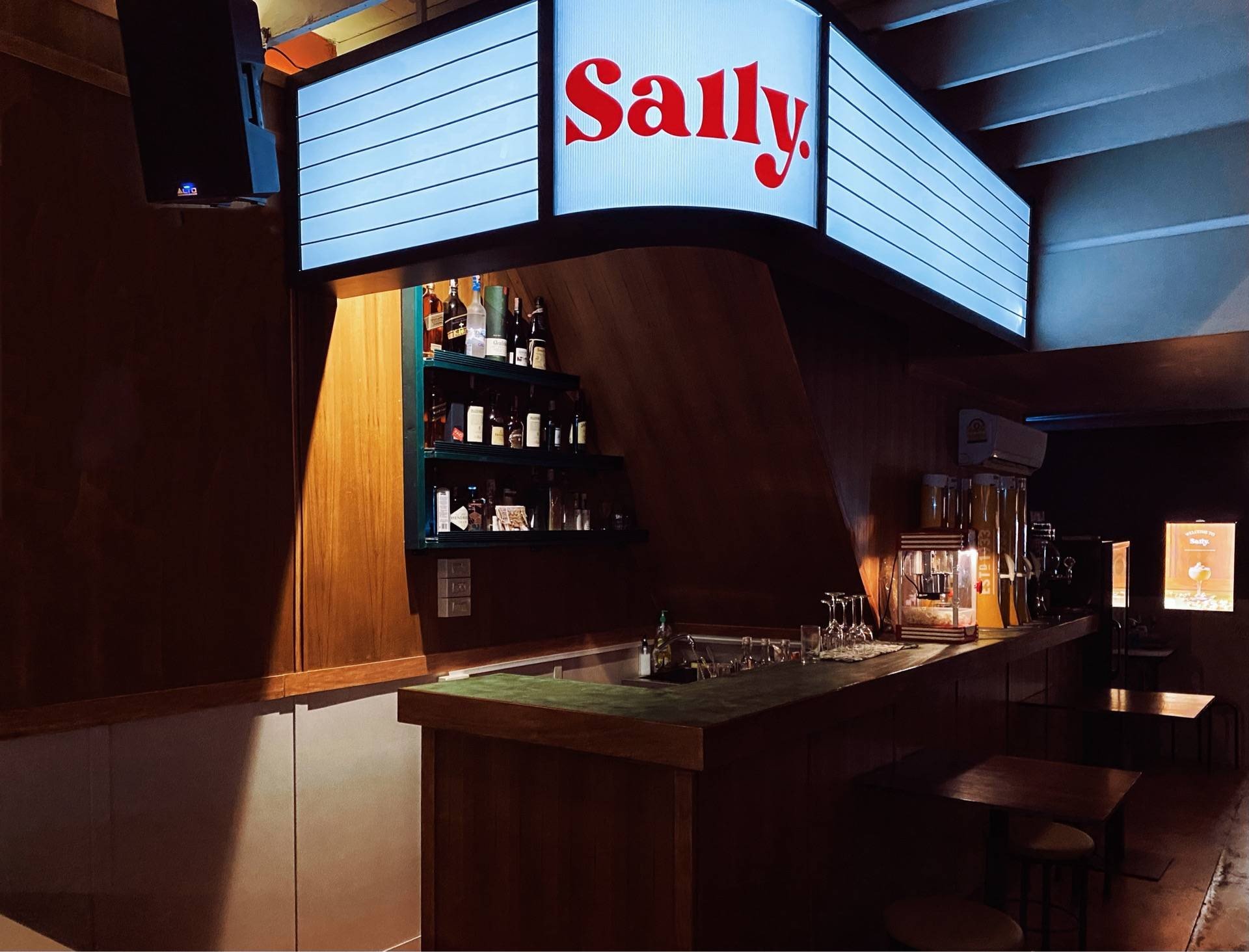 รูป Sally Phuket