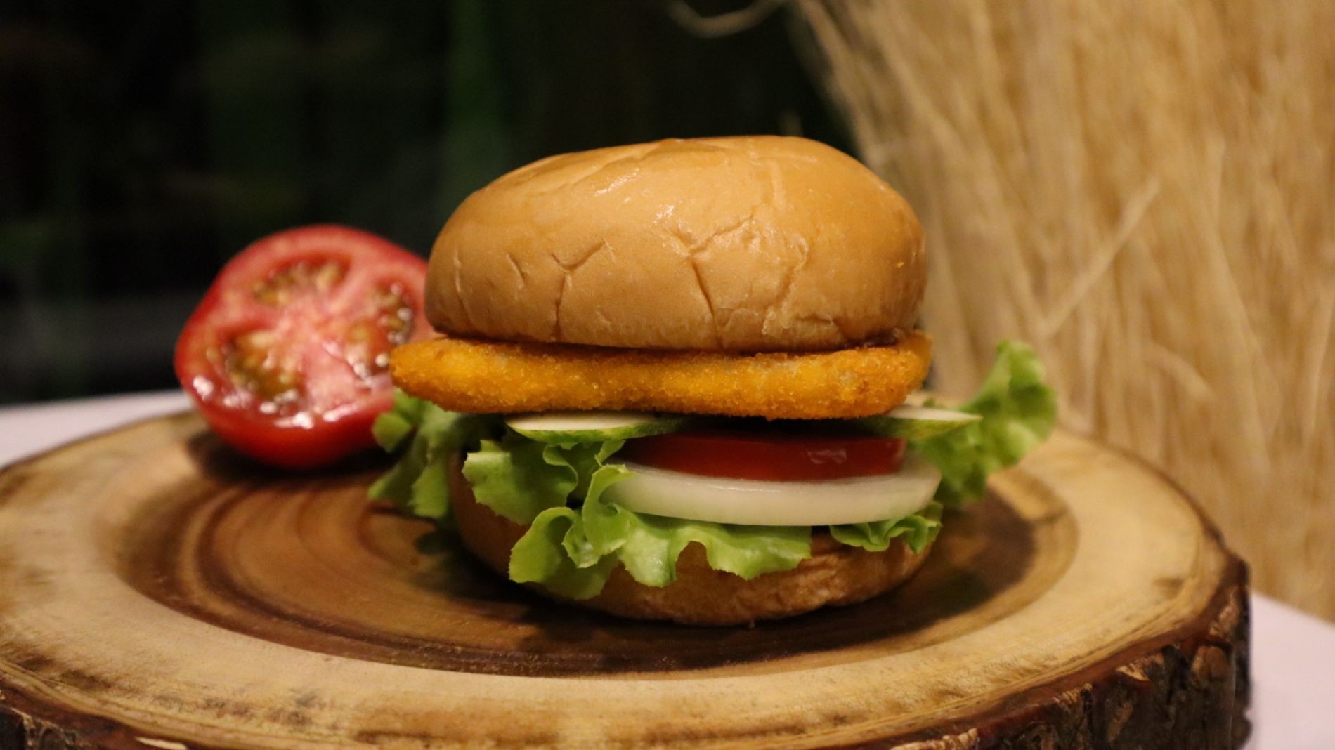 Fish Burger • image ร้าน Burger Kitor เบอร์เกอร์กีตอ (ฮาลาล)
