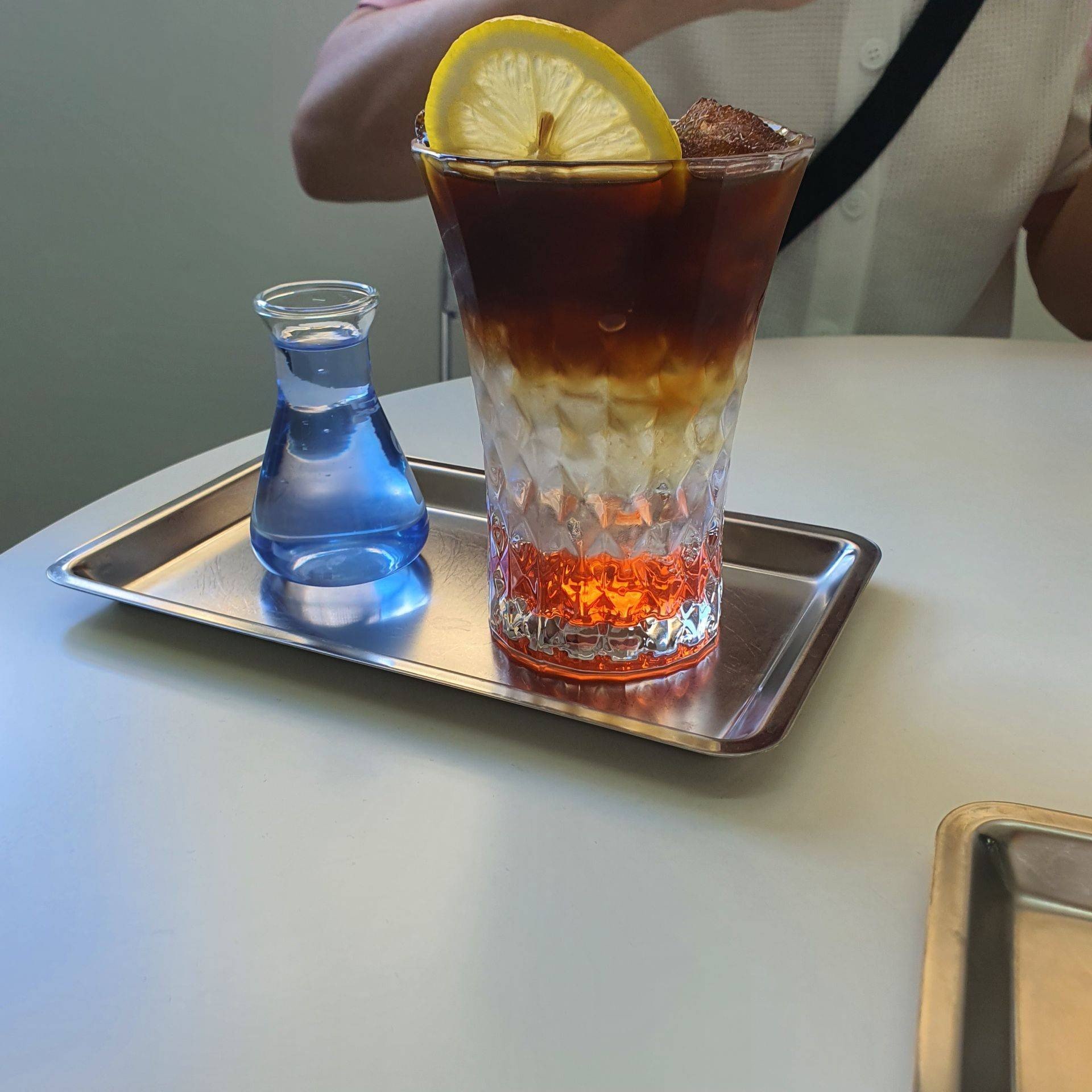 รีวิว POUR OVER LAB เพชรเกษม - ร้านตกแต่งมีคอนเซปดี รสชาติกลางๆ ...