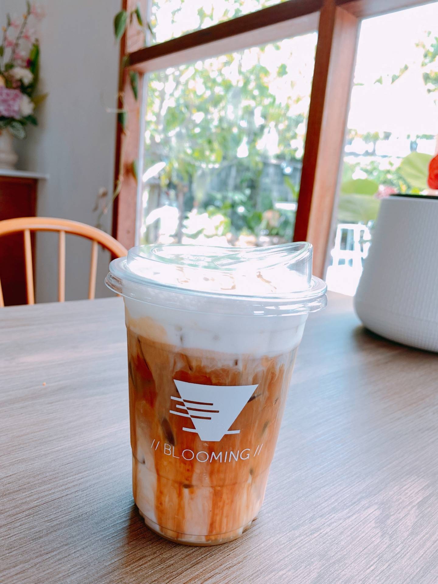 รีวิว Blooming Cafe - ร้านบรรยากาศดี มีทั้ง indoor และ outdoor กาแฟ ...