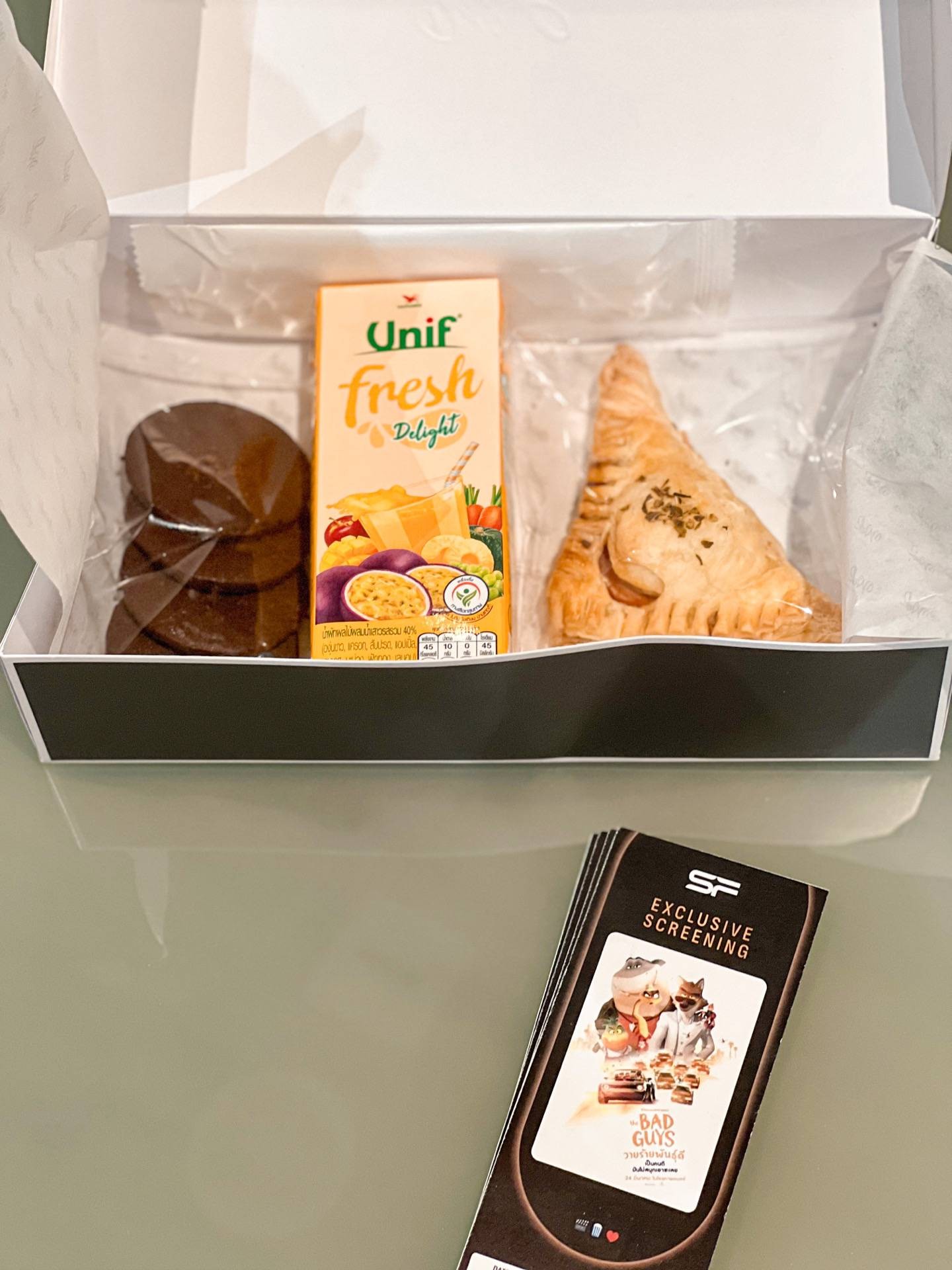 SNACK BOX ร้าน Water Library (Chamchuri) Pop Up 39 - สุขุมวิท 39