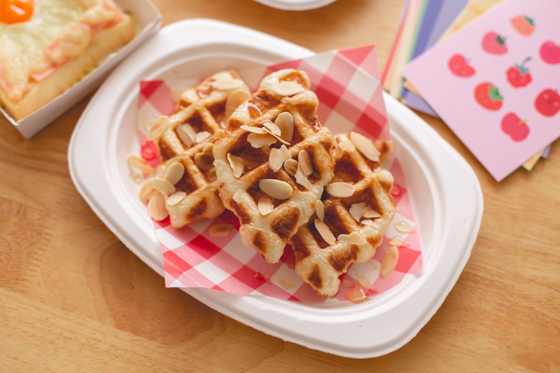 ครอฟเฟิล 1 ชุด มี 3 ชิ้น • image ร้าน Slothfee สาขาหน้าไปรษณีย์