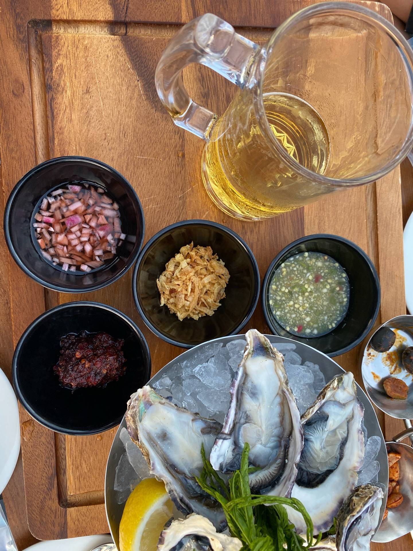 รูป over the moon sky lounge