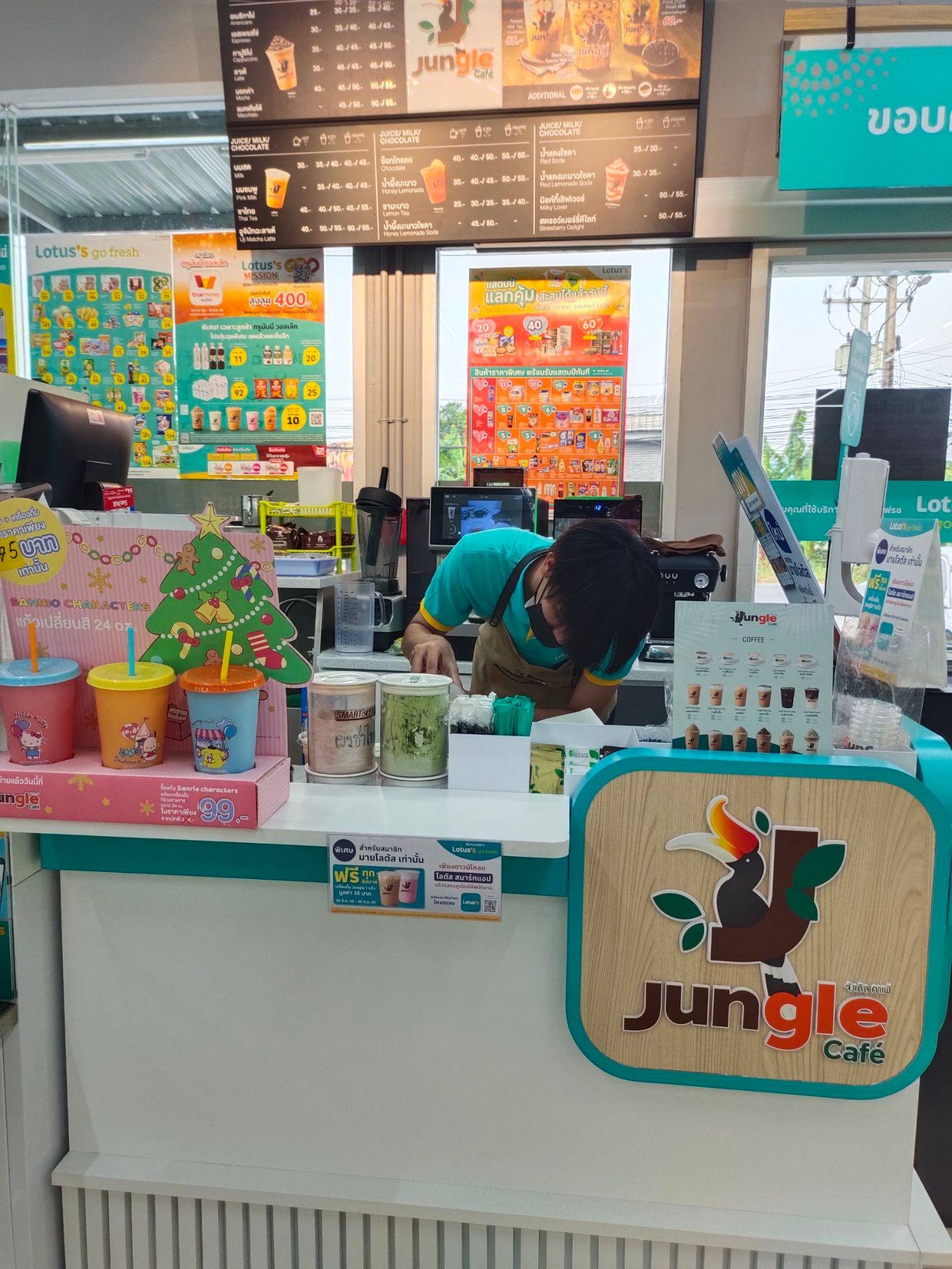 รูป Jungle Cafe Lotus go fresh ซอยจันทร์ประสงค์ลำลูกกาคลอง 3