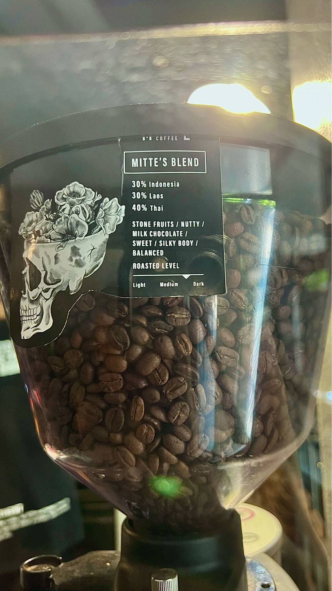 รีวิว Mitte Coffee, Cafe & Friends หมู่บ้านเมืองทองธานีโครงการ 4 - กาแฟ ...