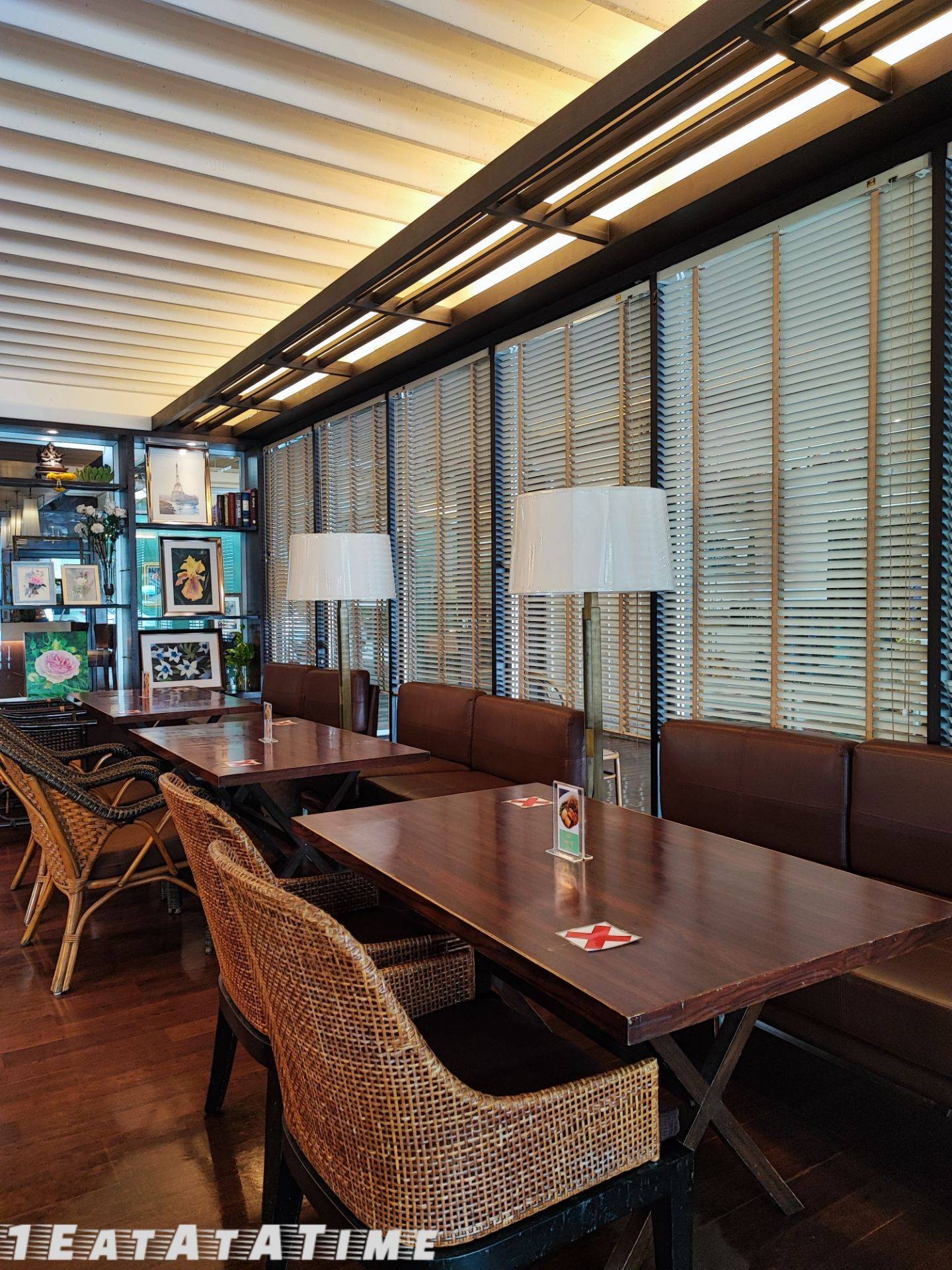 รูป Hot Shoppe