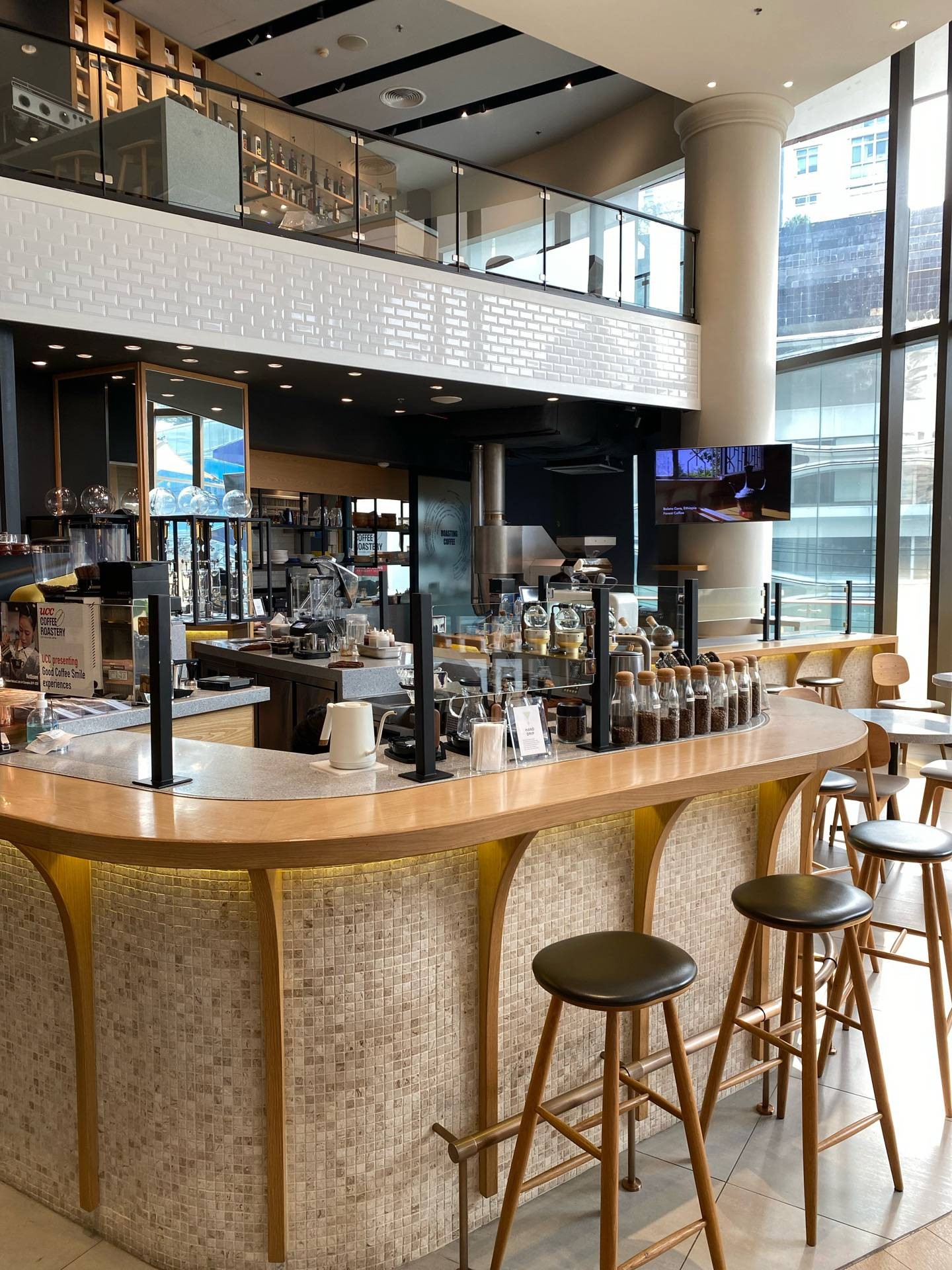 รูป UCC Coffee Roastery Gateway Ekamai