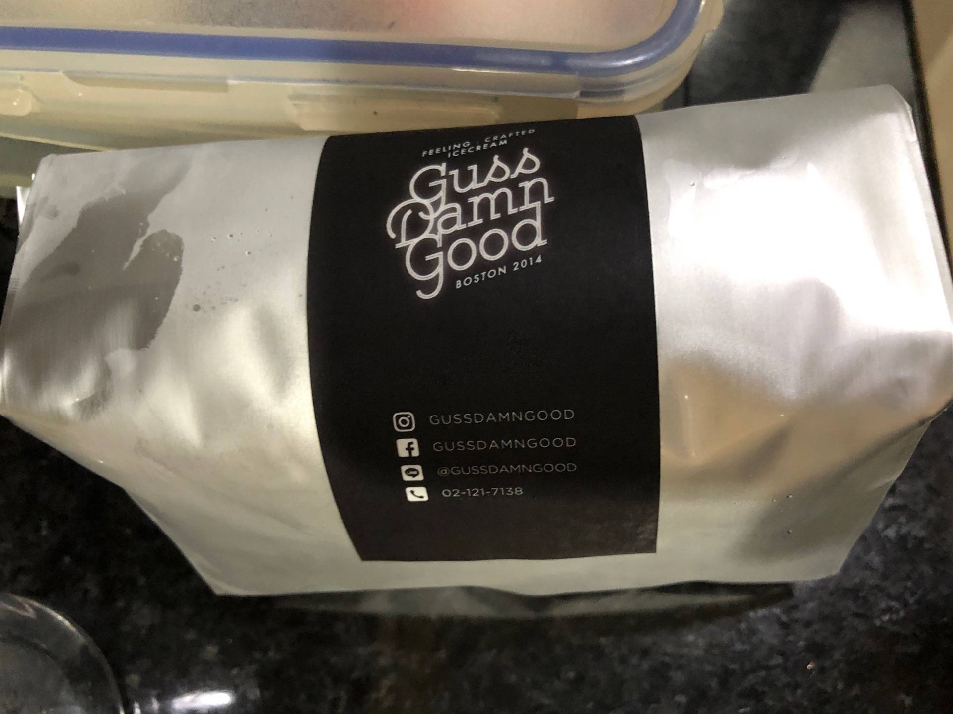 รูป Guss Damn Good ซอยศาลาแดง 1