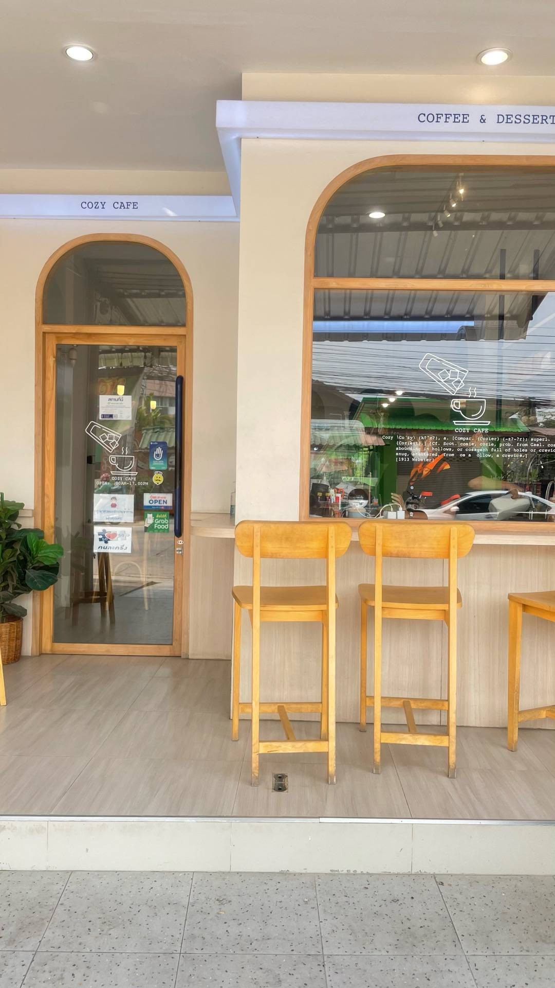 รีวิว Cozy Cafe Phitsanulok - ร้านน่ารักๆ ถ่ายรูปได้หลายมุม