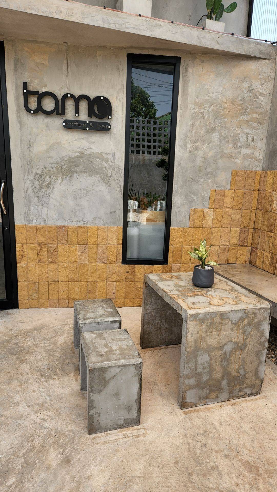 รีวิว Tama Coffee &bar - ร้านสวย มุมถ่ายรูปเยอะ เครื่องดื่มดี ราคาถูก