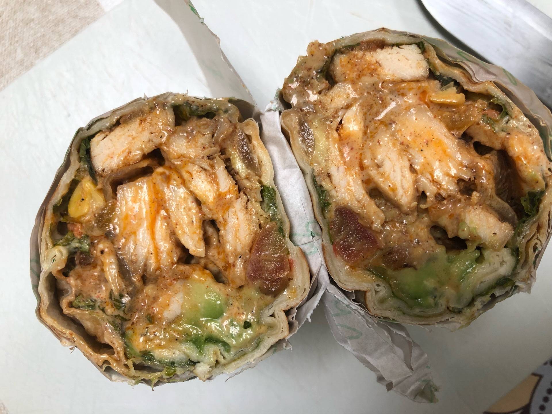 Avocado wrap grilled chicken ร้าน Wraptor อารีย์ - Wongnai
