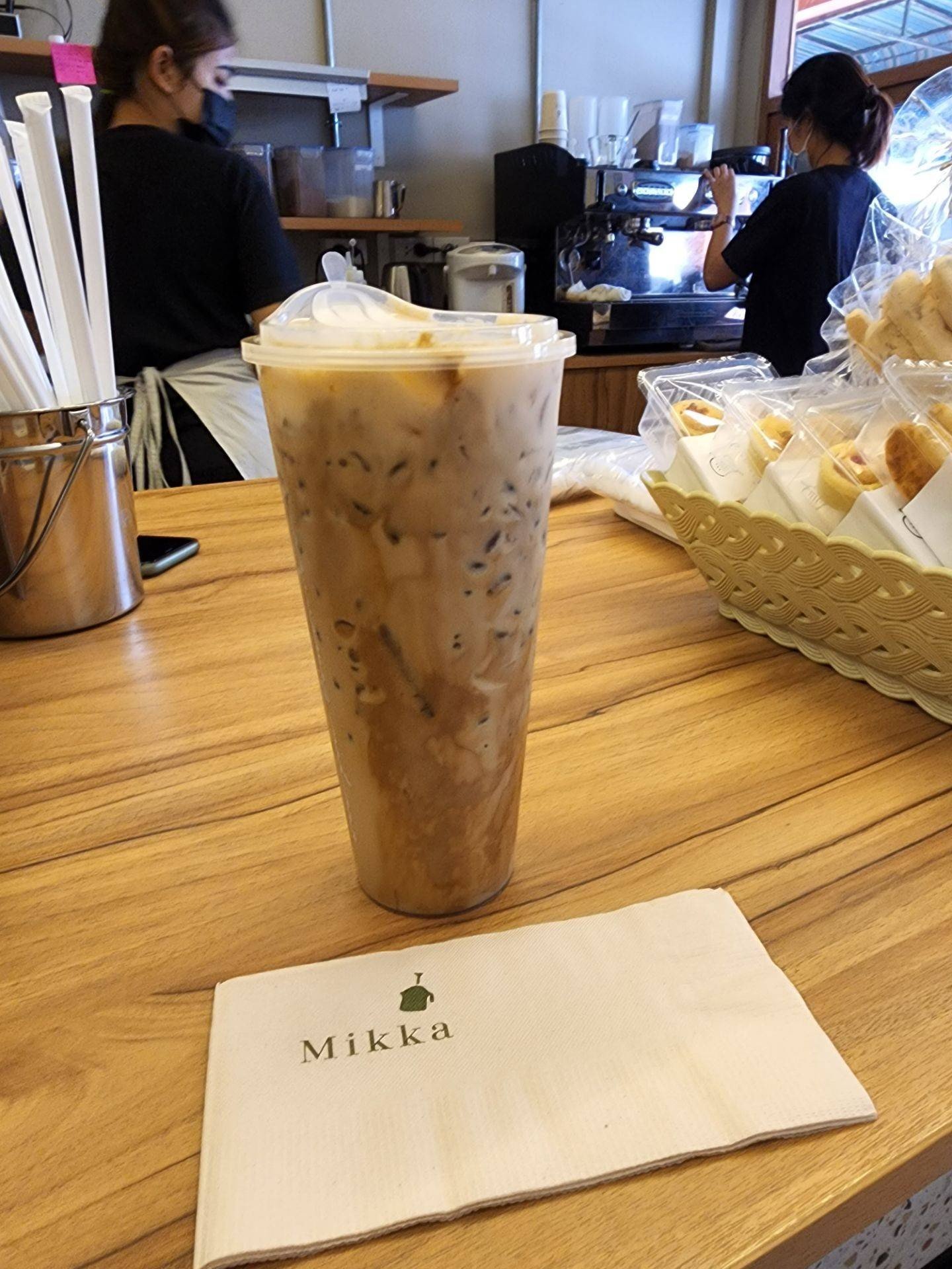 รูป Mikka Cafe & Bakery จุดพักมอเตอร์เวย์ขาออก จุดพักมอเตอร์เวย์ขาออก