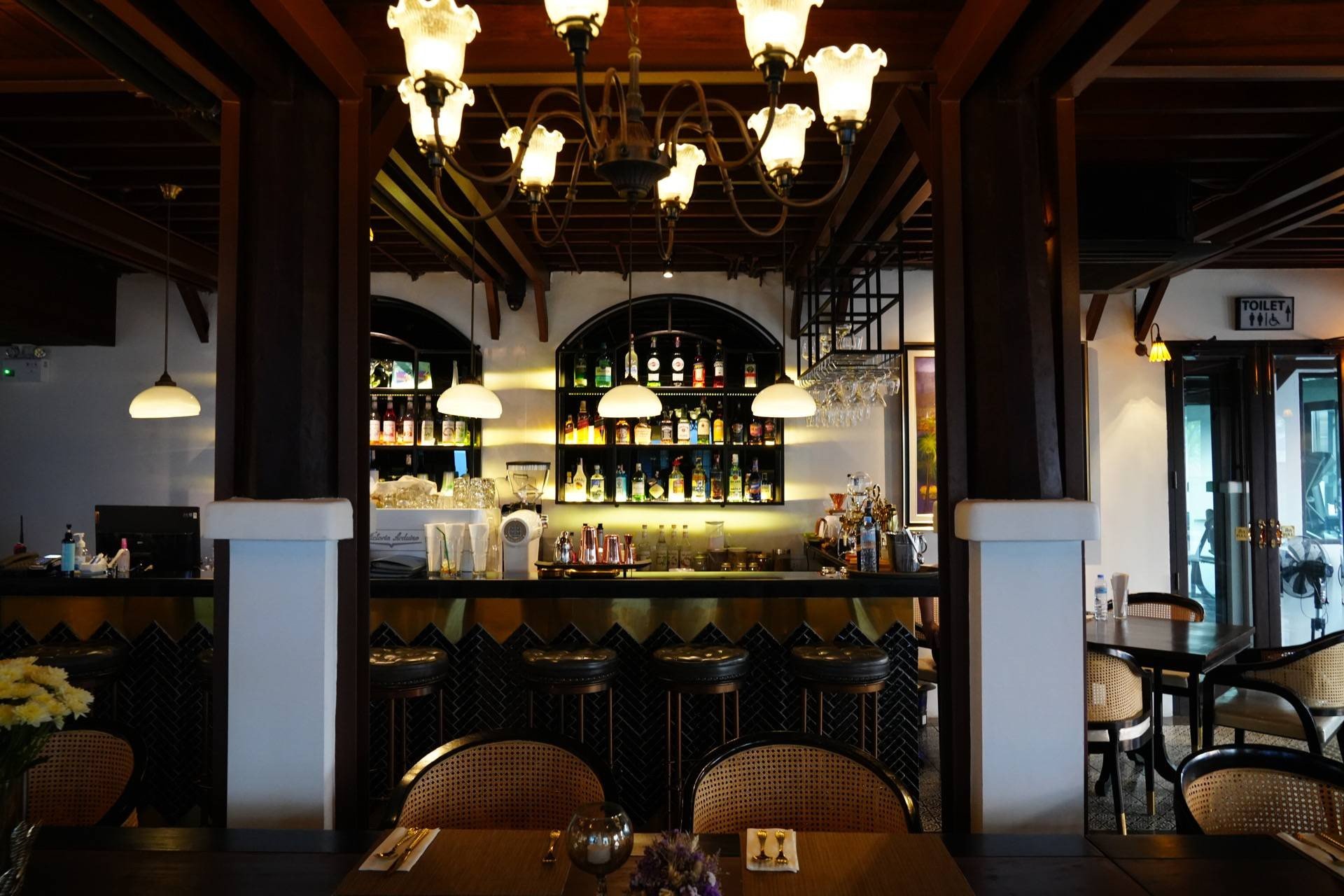 รูป The Banyan Riverhouse Cafe & Bistro - Wongnai