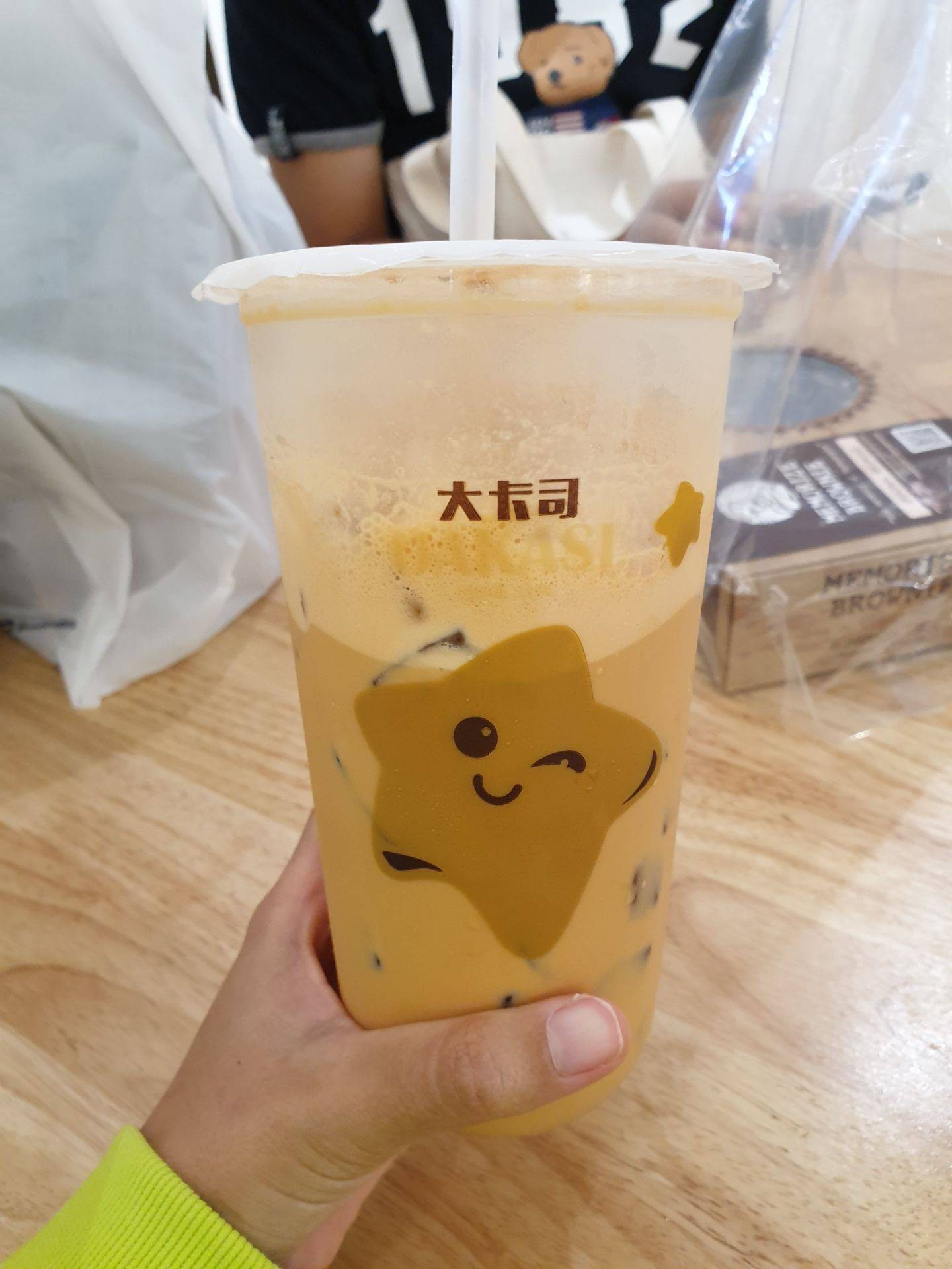 รีวิว Dakasi Tea เซ็นทรัล อยุธยา - น้ำชาไทยอร่อย วาฟเฟิลก็อร่อยแต่แพงไป ...