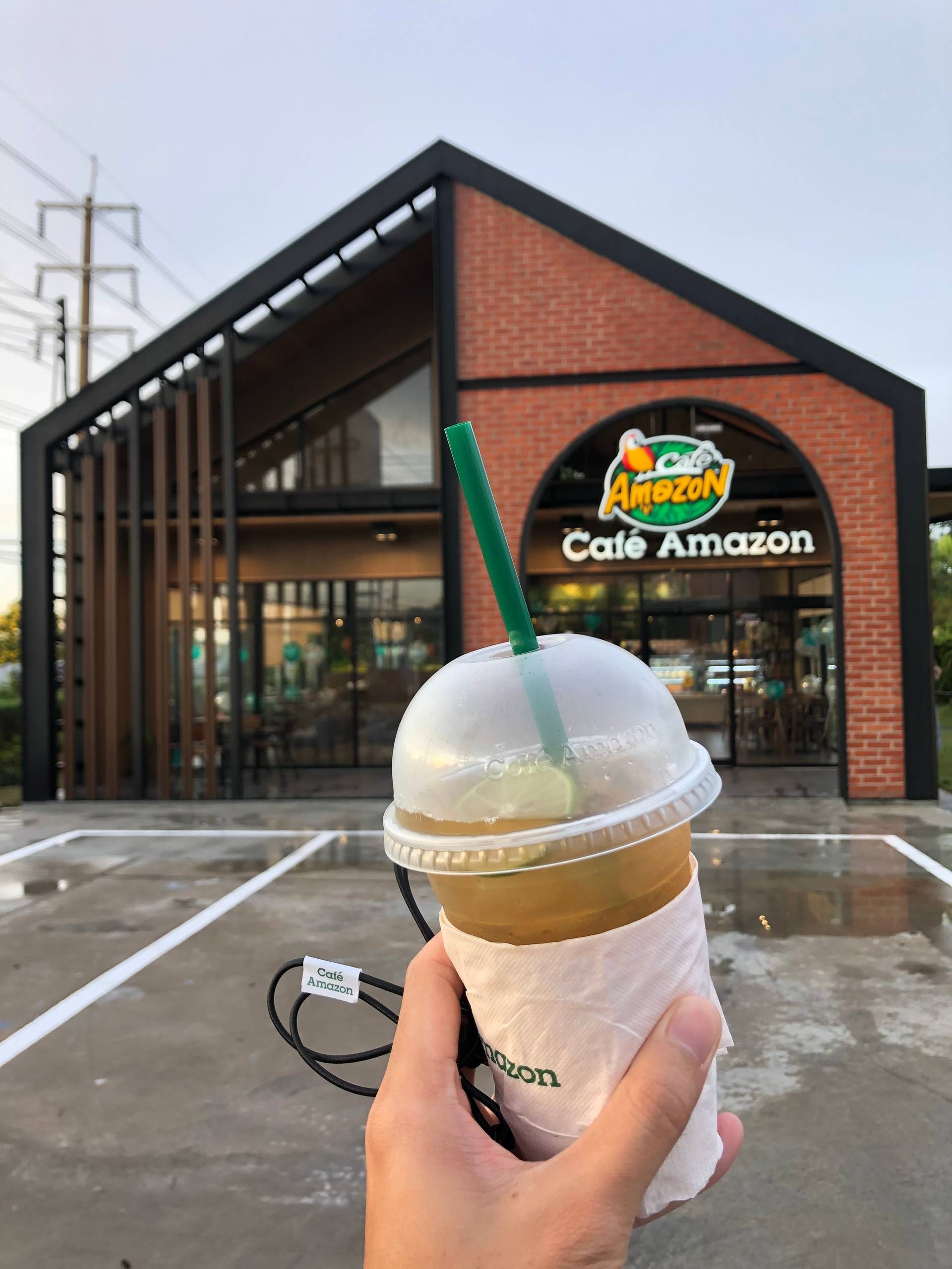 รีวิว Café Amazon - SD4263 เดอะการ์เด้น เลียบคลองประปา - บรรยากาศดี