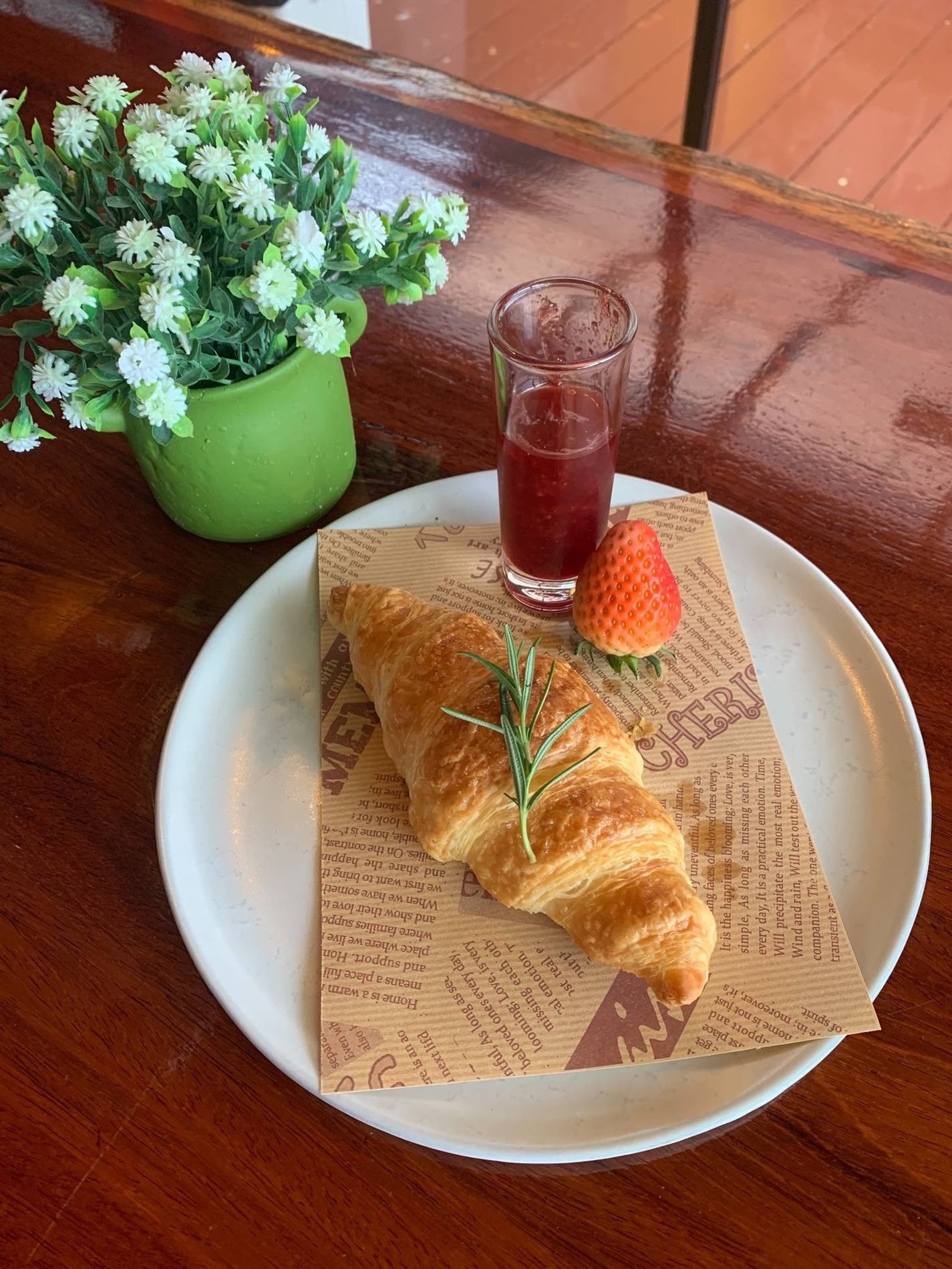 ร้าน White House coffee | รีวิวร้านอาหาร