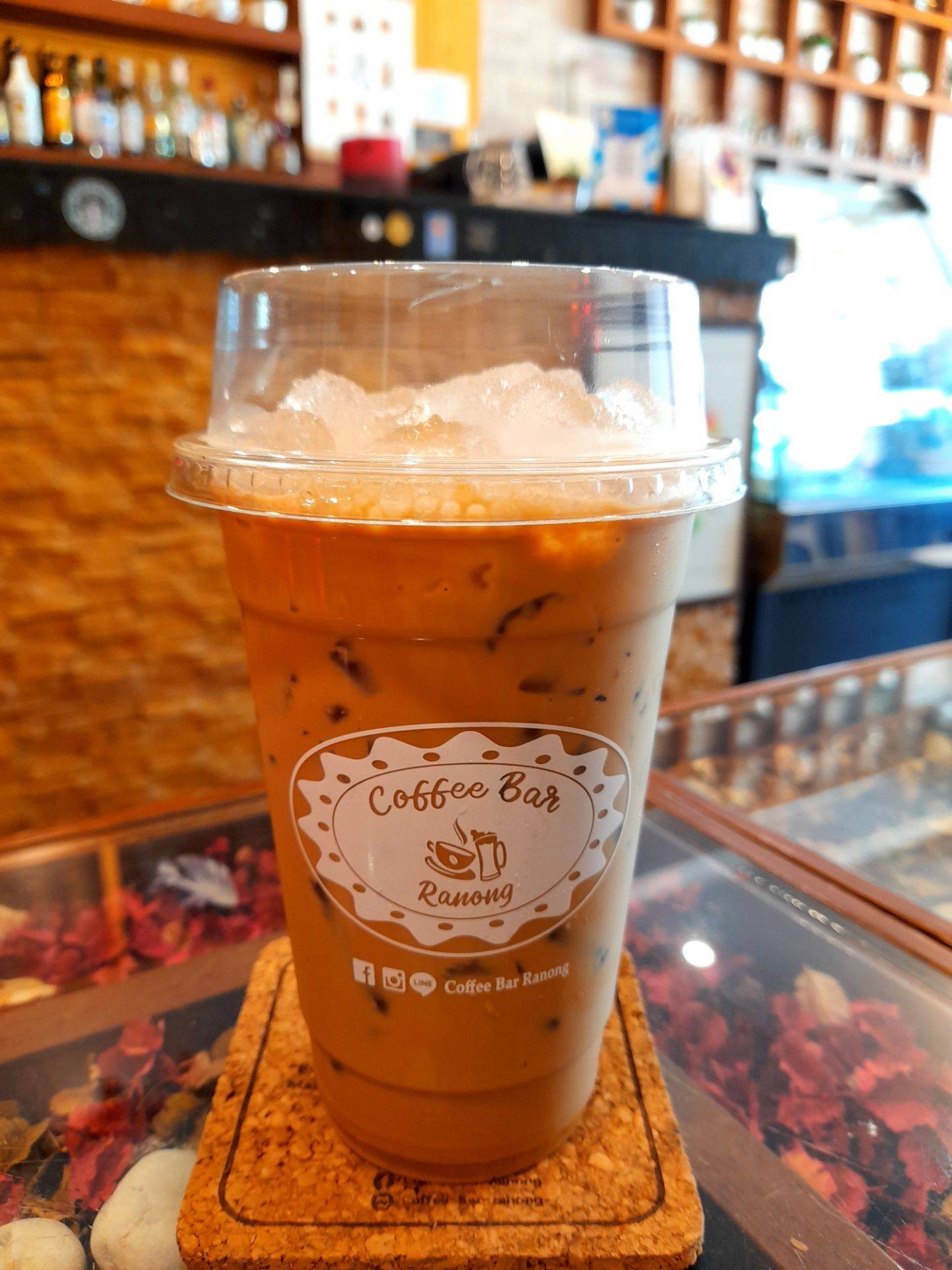 รีวิว Coffee Bar Ranong - คาเฟ่ที่มีทั้งเครื่องดื่มและอาหารในเมืองระนอง ...