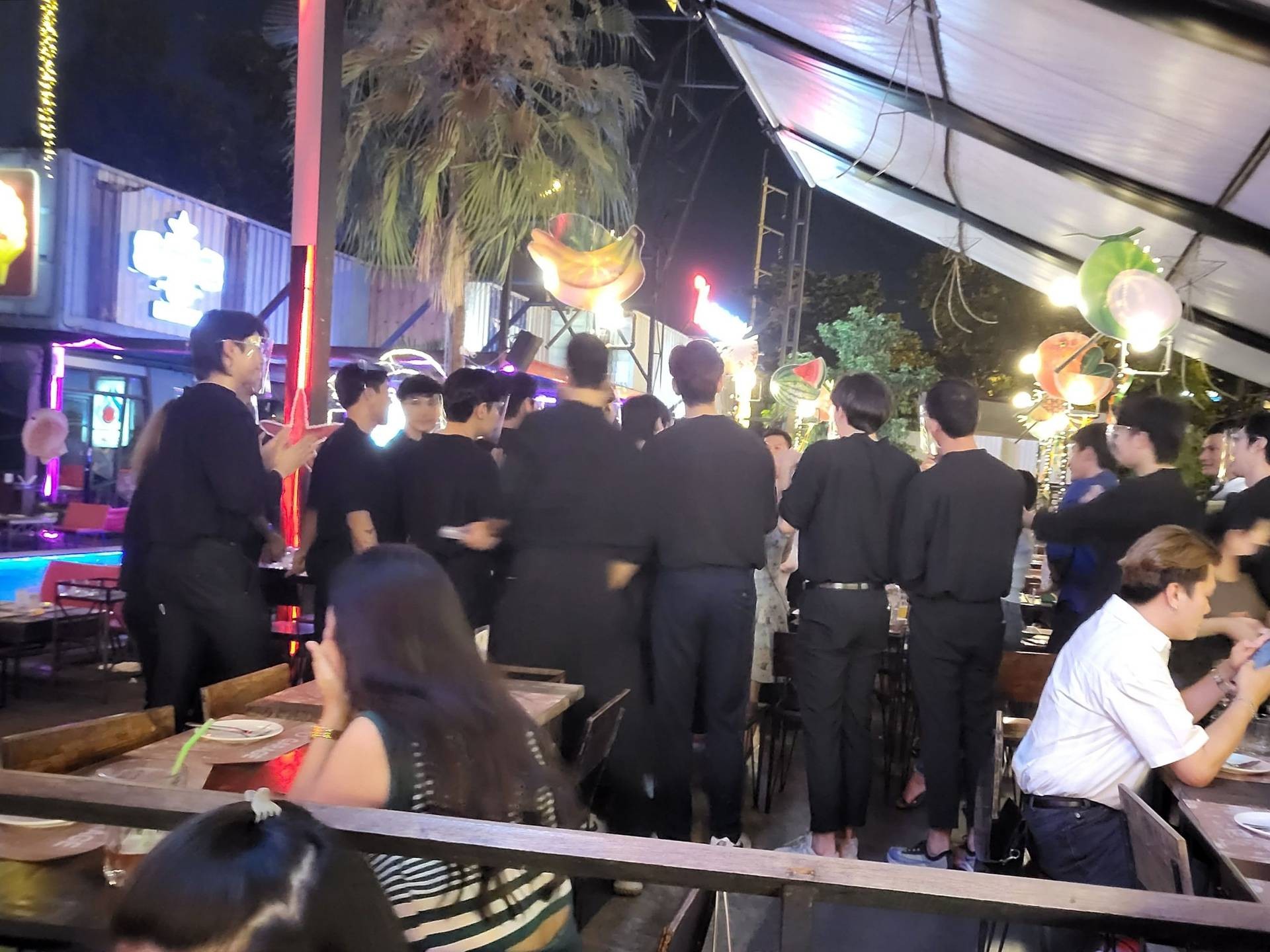 รูป 76 Garage