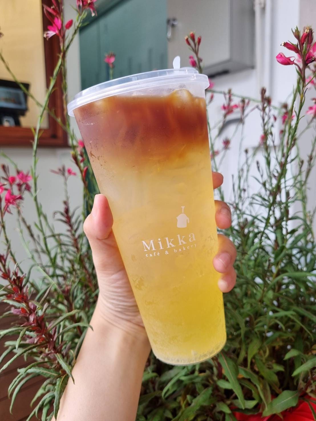 รีวิว Mikka Café & Bakery สัมมากร เพลส ราชพฤกษ์ - คอกาแฟส้มต้องไปลองค่ะ ...